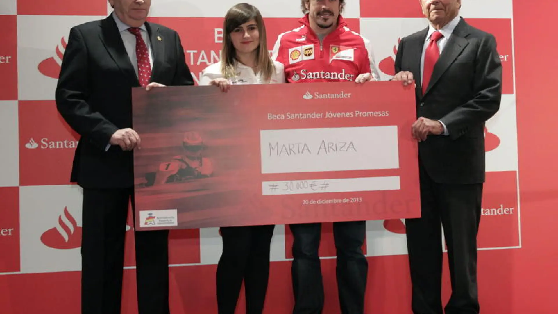 Las jóvenes promesas del motor reciben una beca