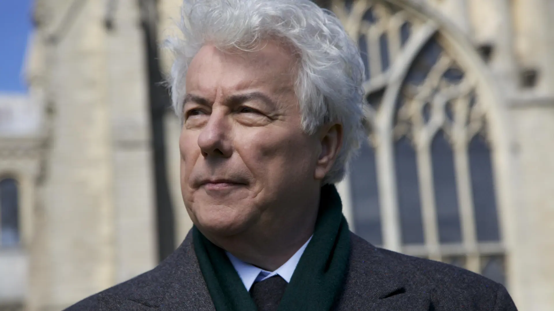 Ken Follett se asoma a la tercera guerra mundial en su próxima novela