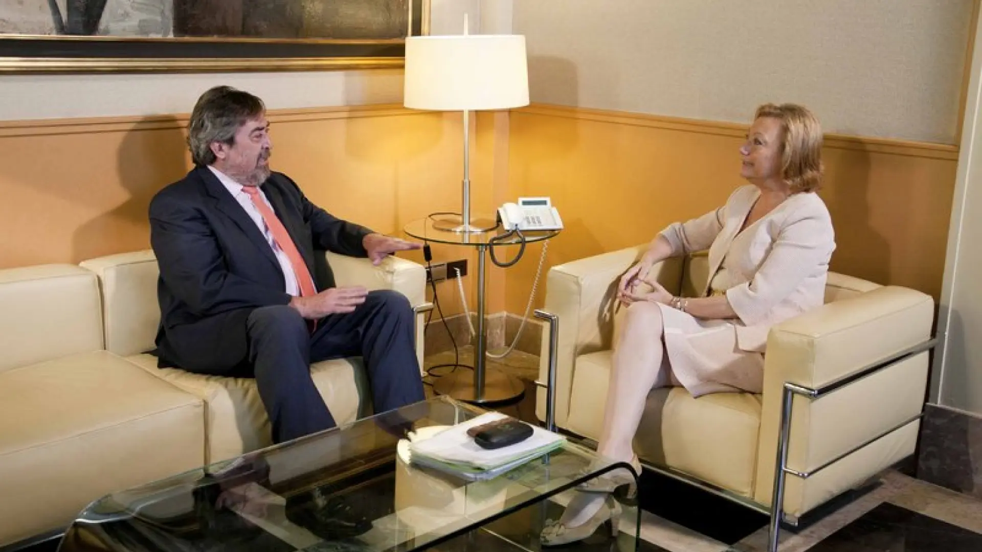 Belloch reconoce una relación "fría e institucional" con Rudi