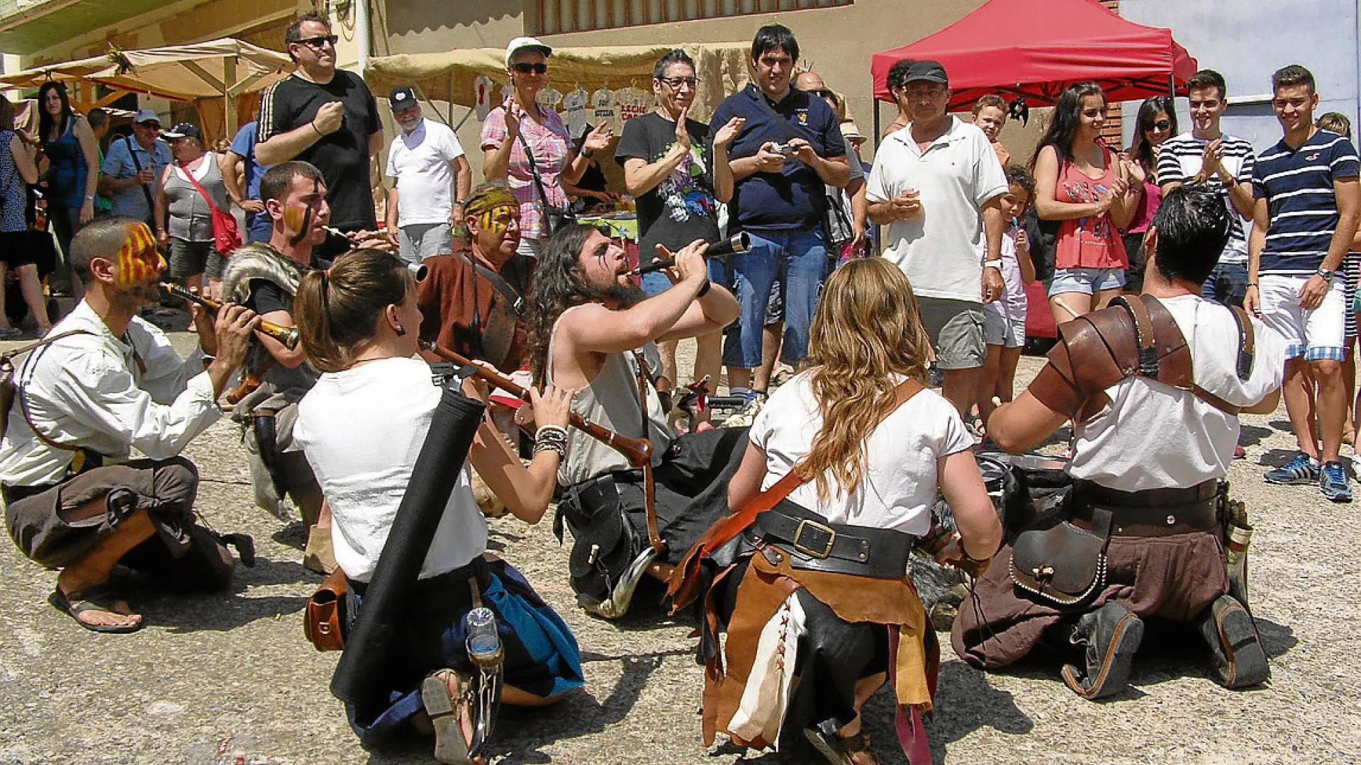 La brujería y la magia vuelven a hechizar al pueblo 'maldito' de ...