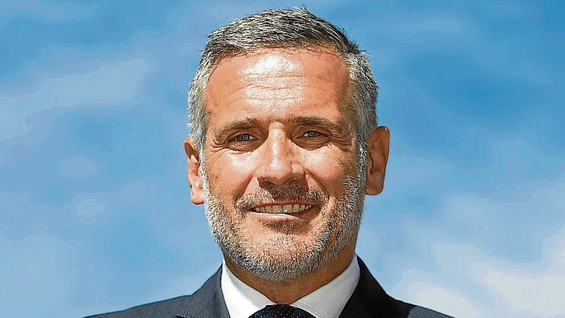 Fernando Val: "Zaragoza tiene potencial para que Vueling abra nuevas ...