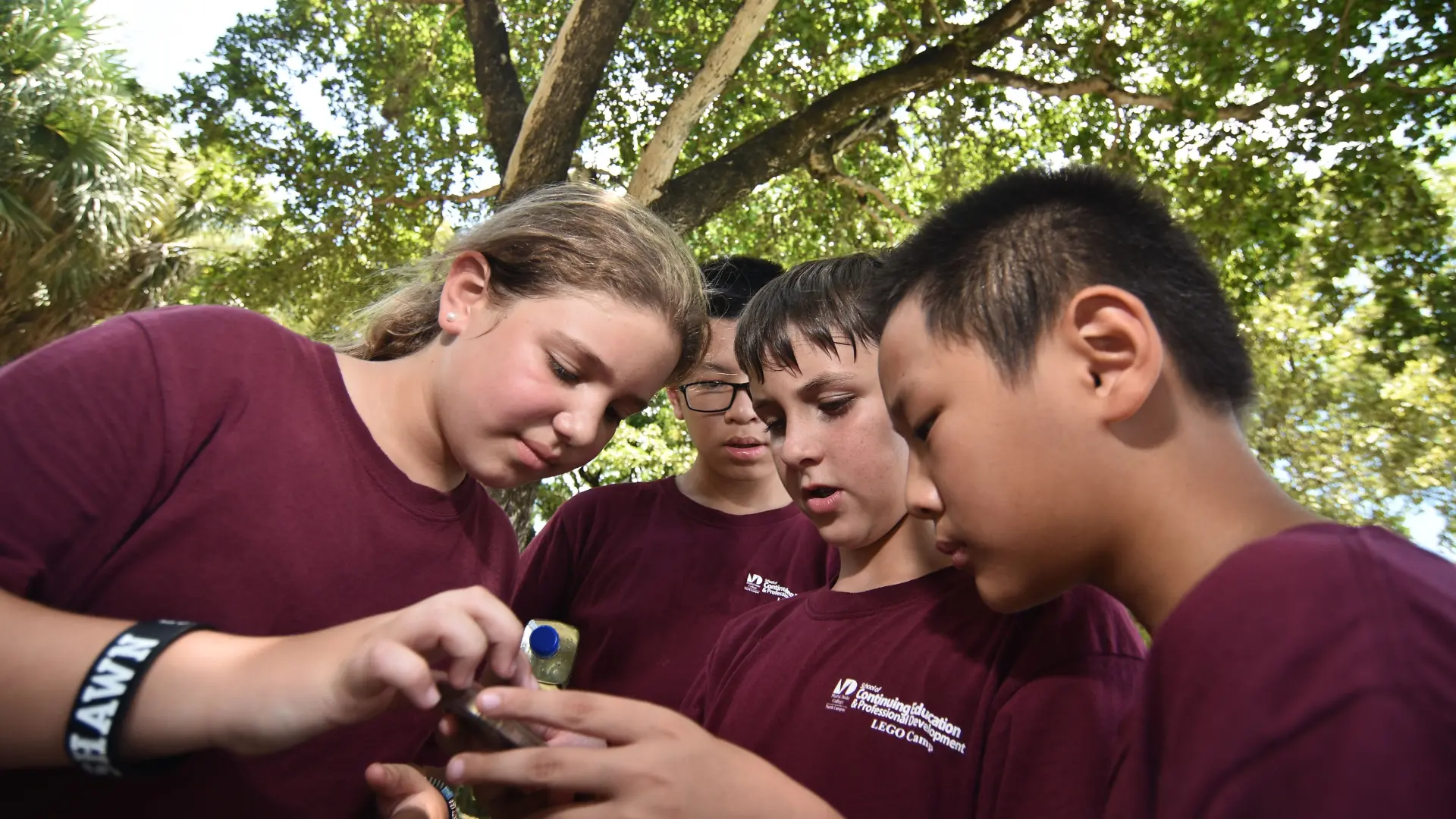 ?'Pokémon Go' anima a los niños a hacer ejercicio físico y contribuye a ...