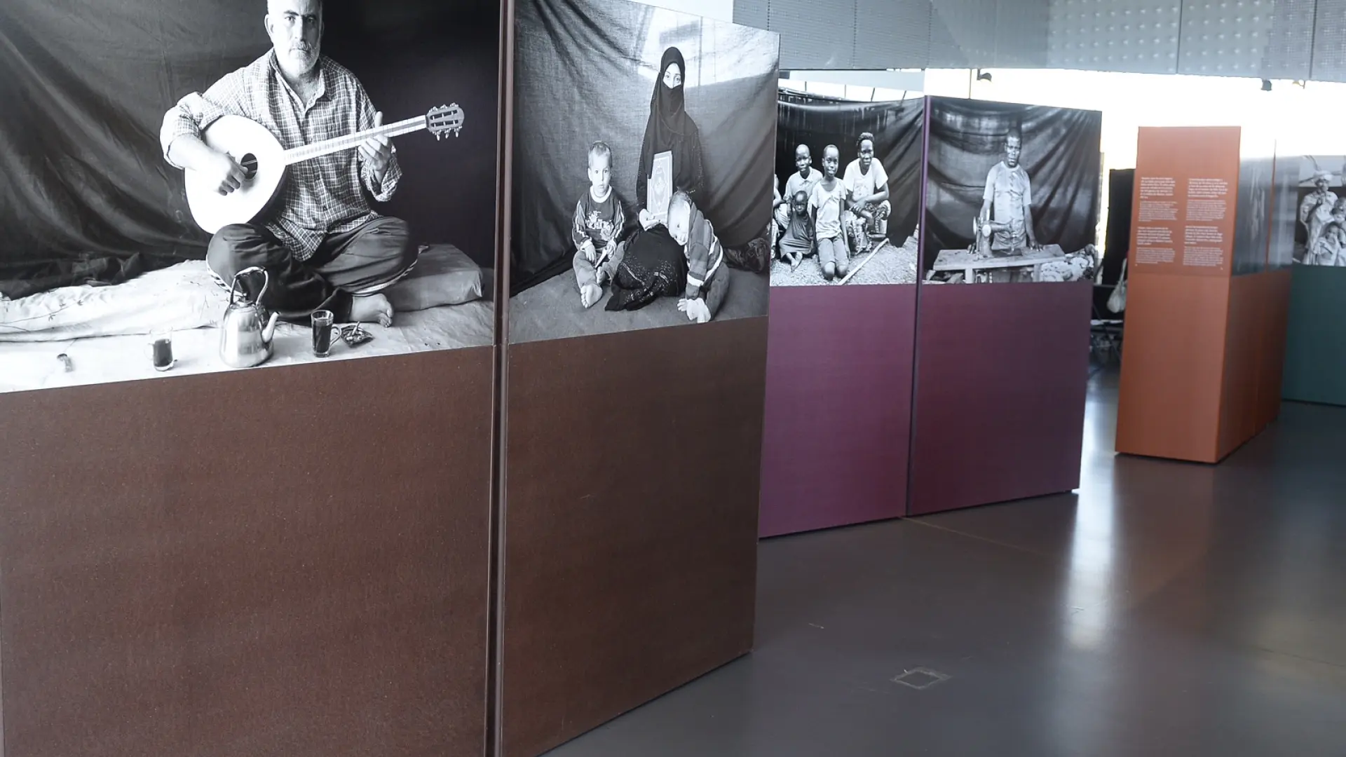 Retratos de una huida, de Brian Sokol, en Caixaforum | Imágenes