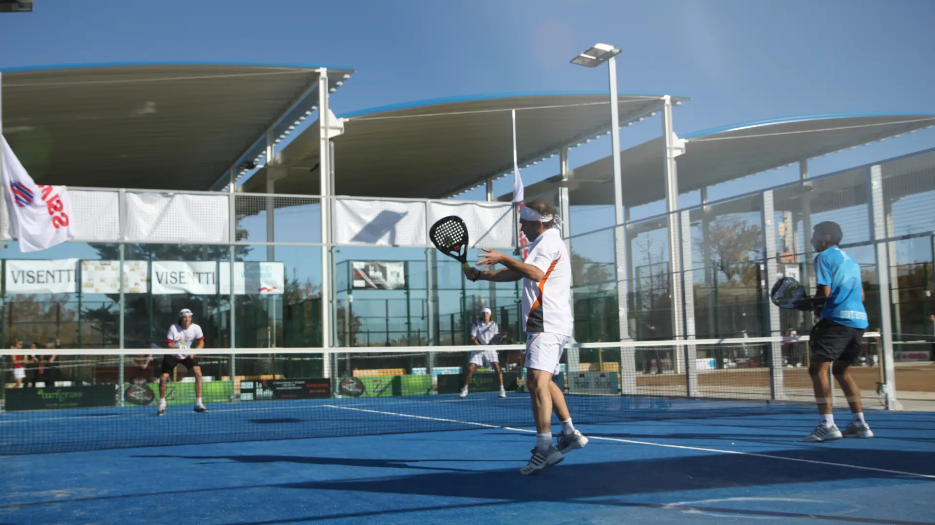 Pistas de pádel más baratas de Zaragoza: cómo reservarlas y precios