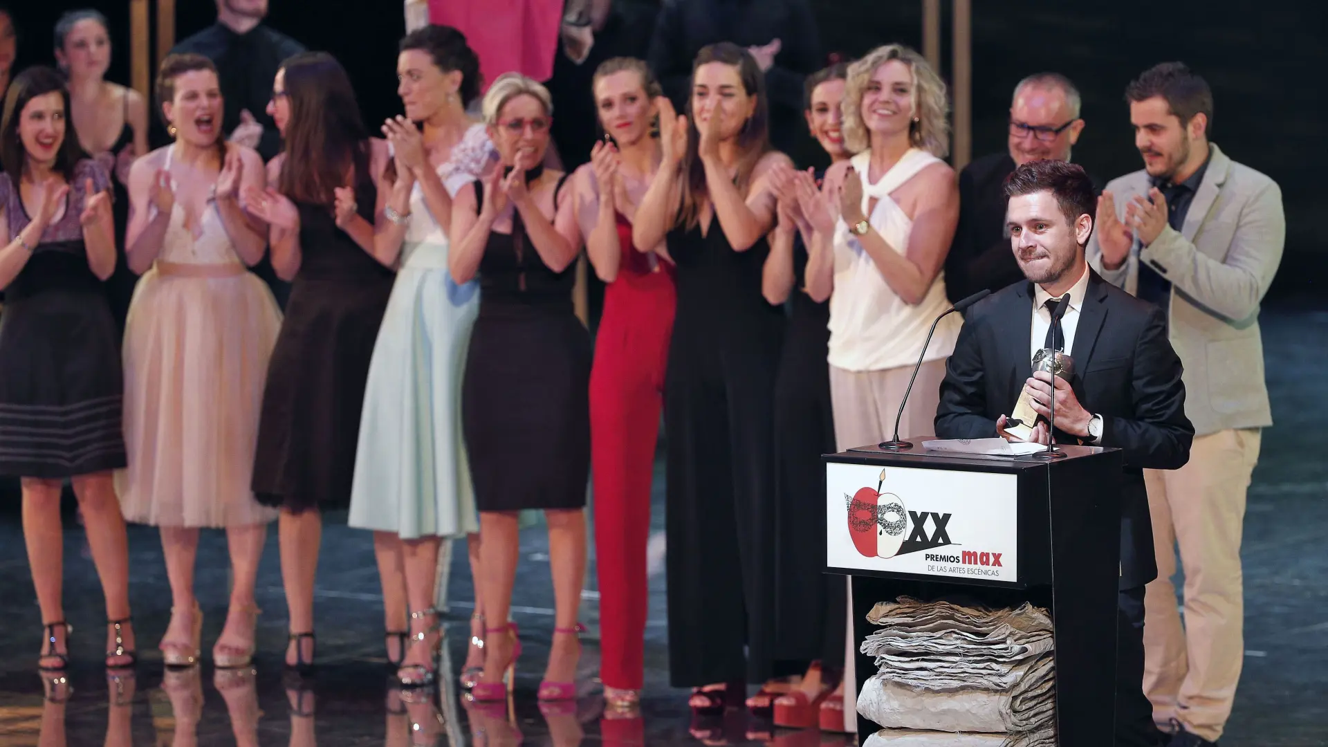 La danza de 'Oksara' y 'Caída del cielo' copan los Max | Noticias de ...