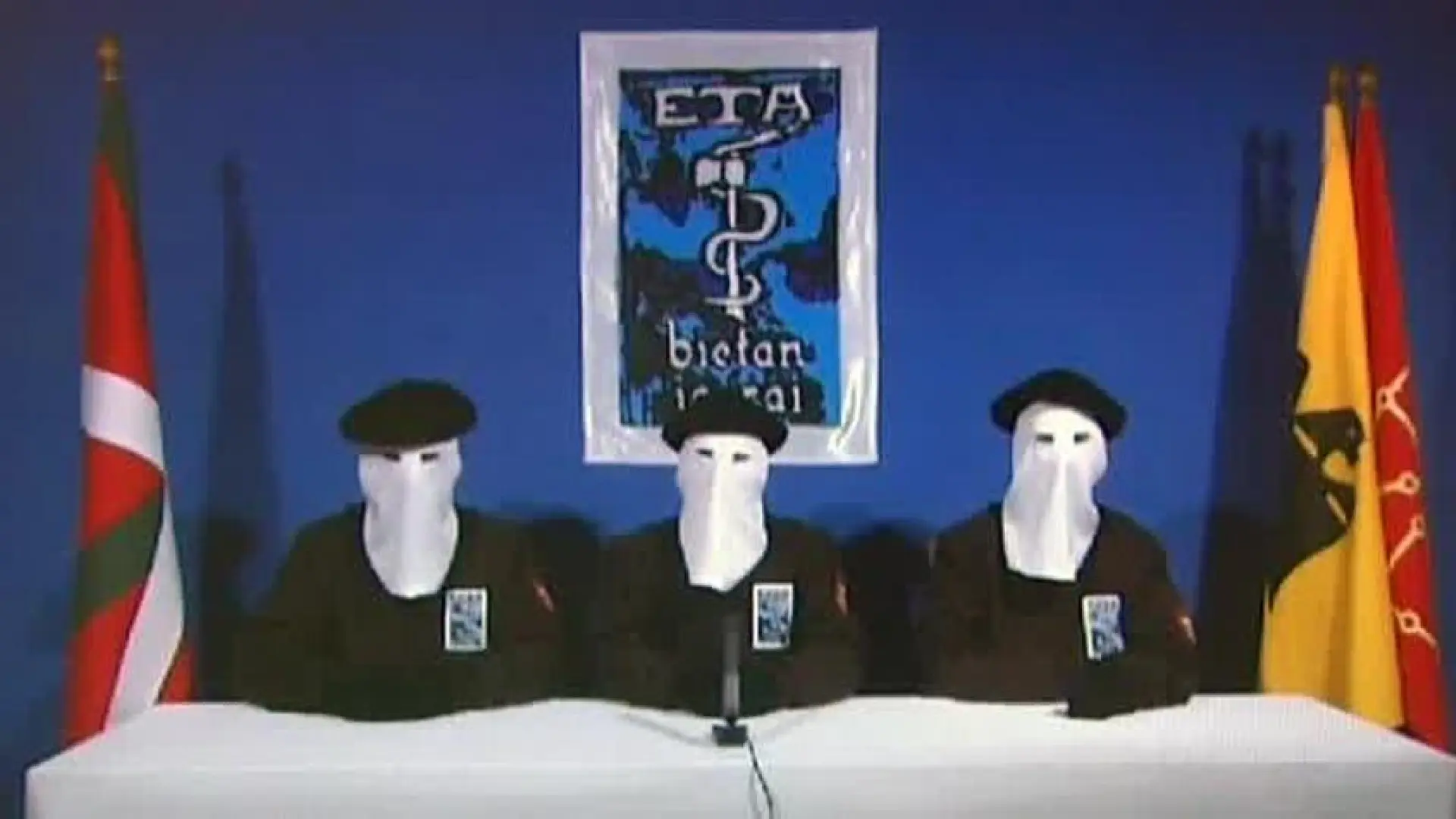 ETA anunciará su disolución el primer fin de semana de mayo, según la ...