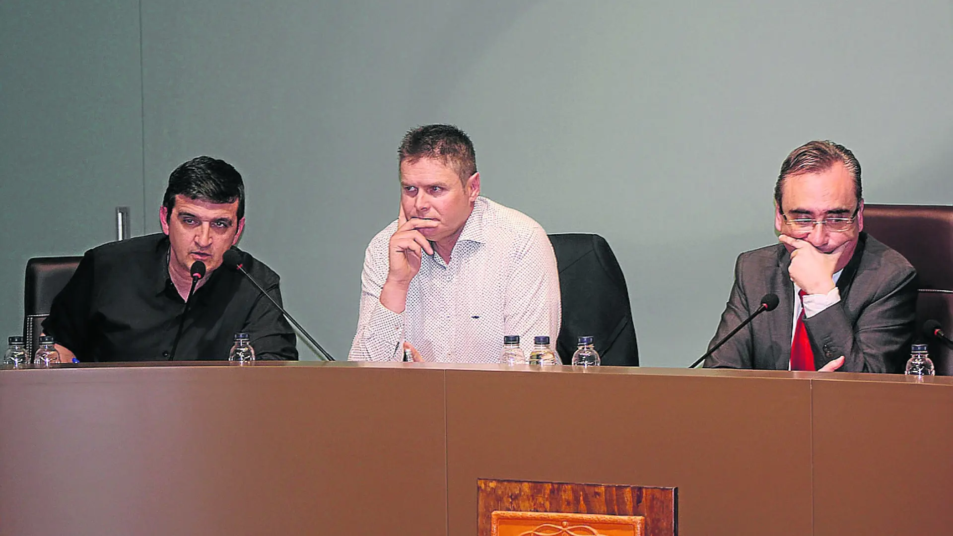 Negocian la moción de censura de Fraga con un concejal del PP como ...