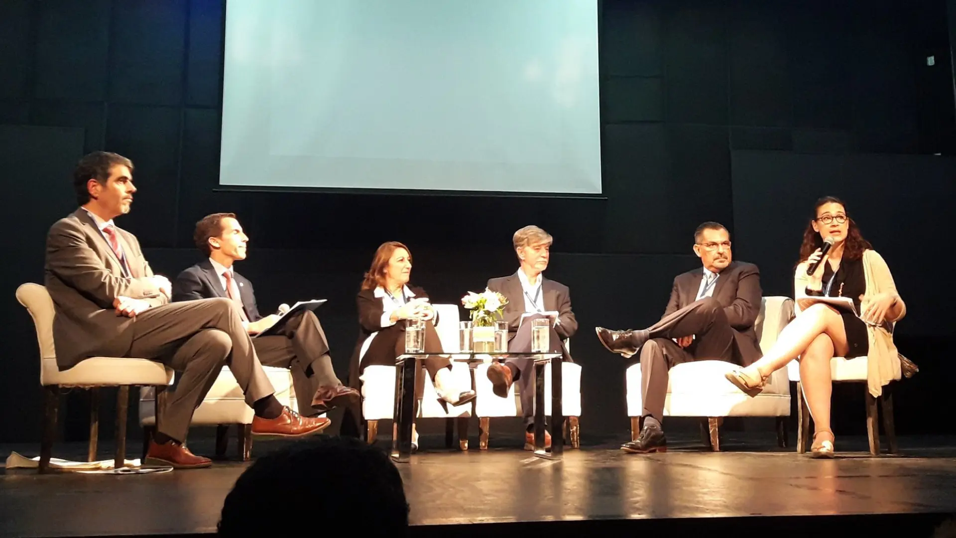 PP y PSOE creen que debería haber retrasado el viaje por la crecida ...