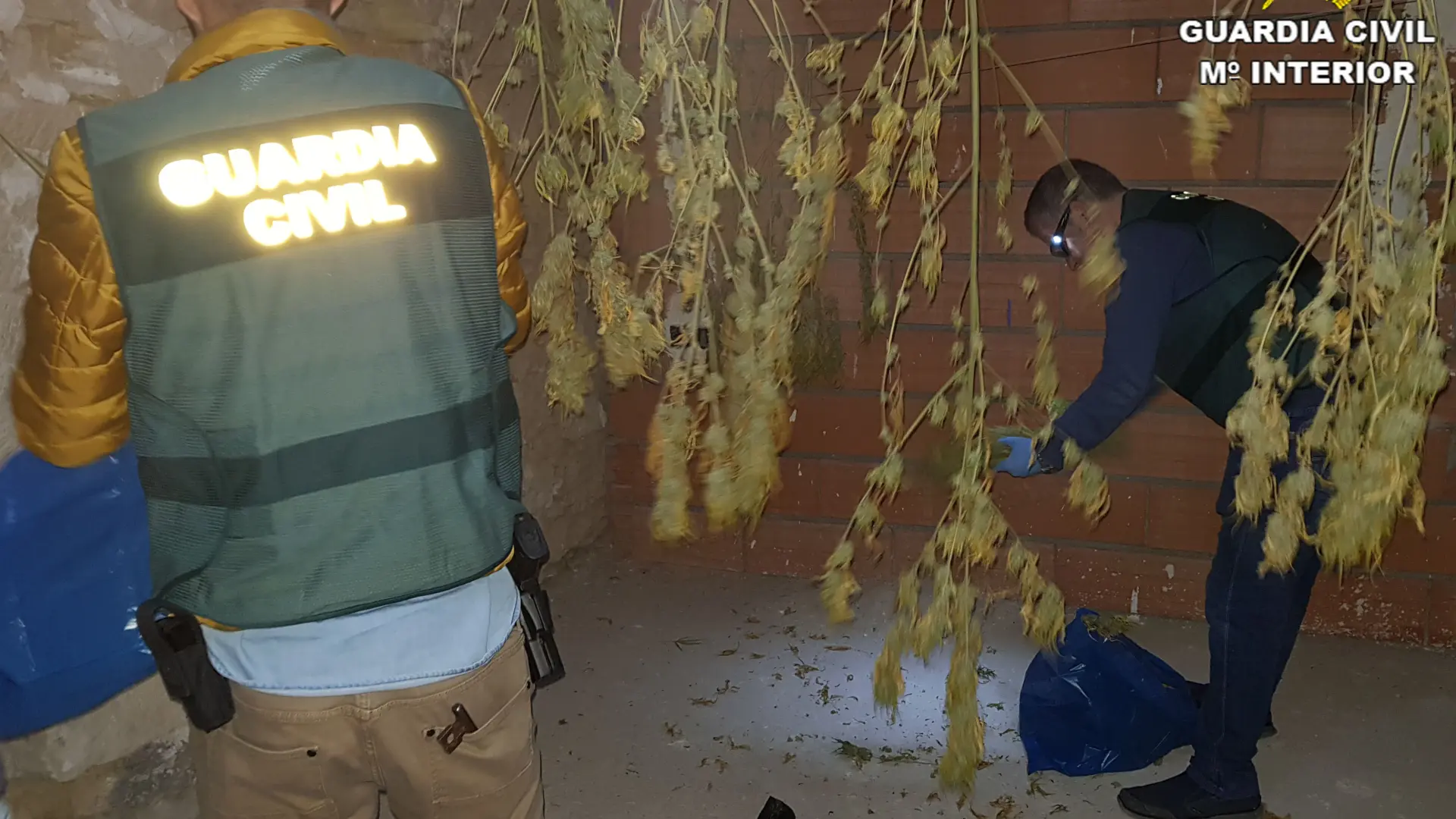 La Guardia Civil desarticula un punto de venta de droga en la comarca del Matarraña | Noticias ...