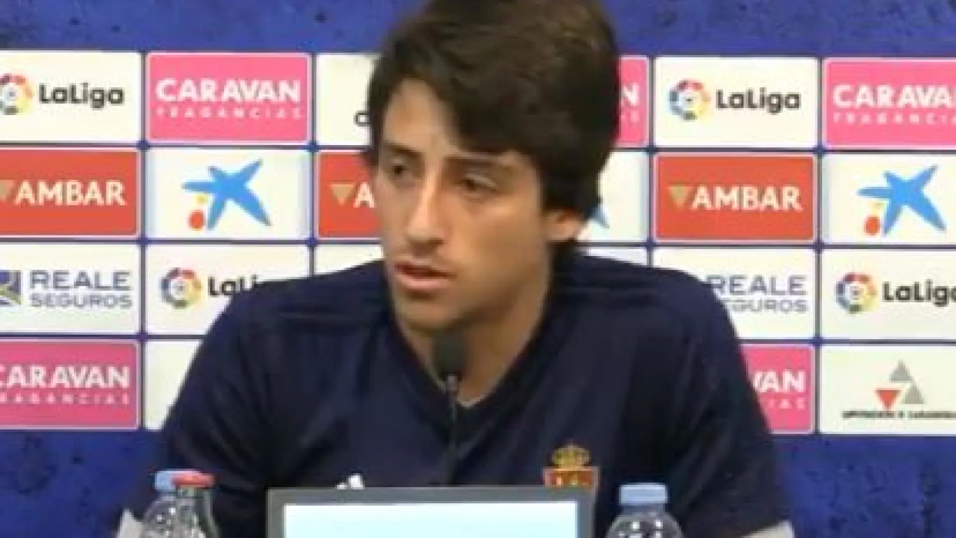 Real Zaragoza. Delmás: "Nos jugamos mucho, queda ya muy poco y hay que ...