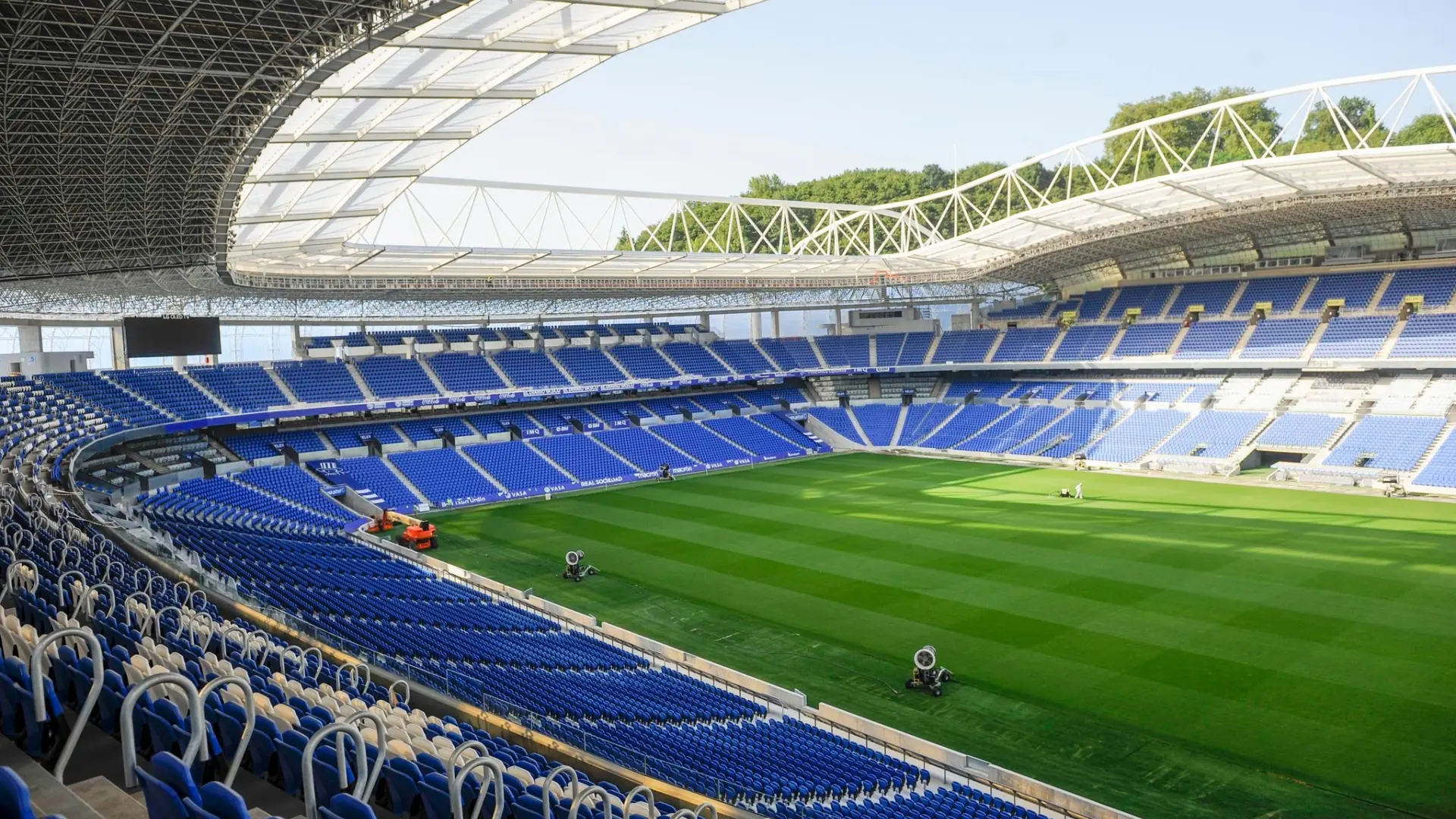 El estadio de Anoeta pasará a llamarse Reale Seguros Stadium