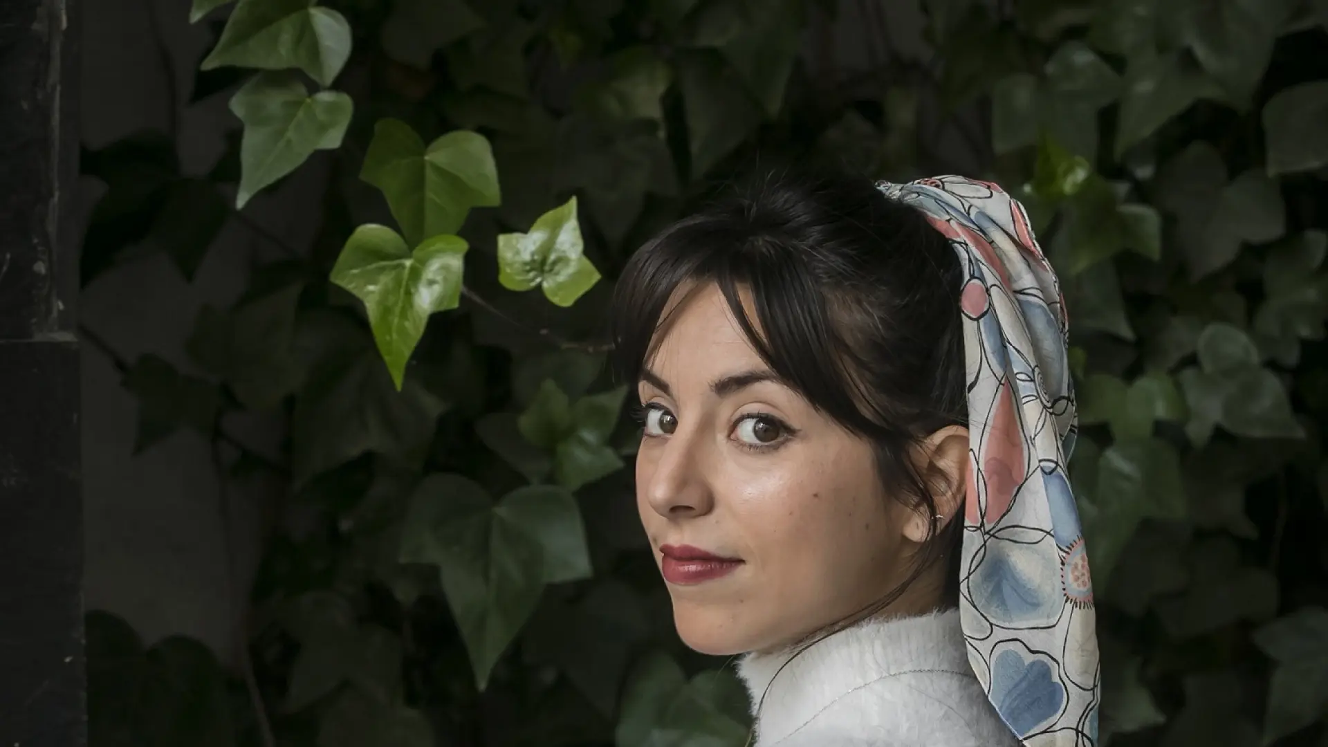 Bárbara Armstrong: "El erotismo aporta una suave violencia a los poemas"