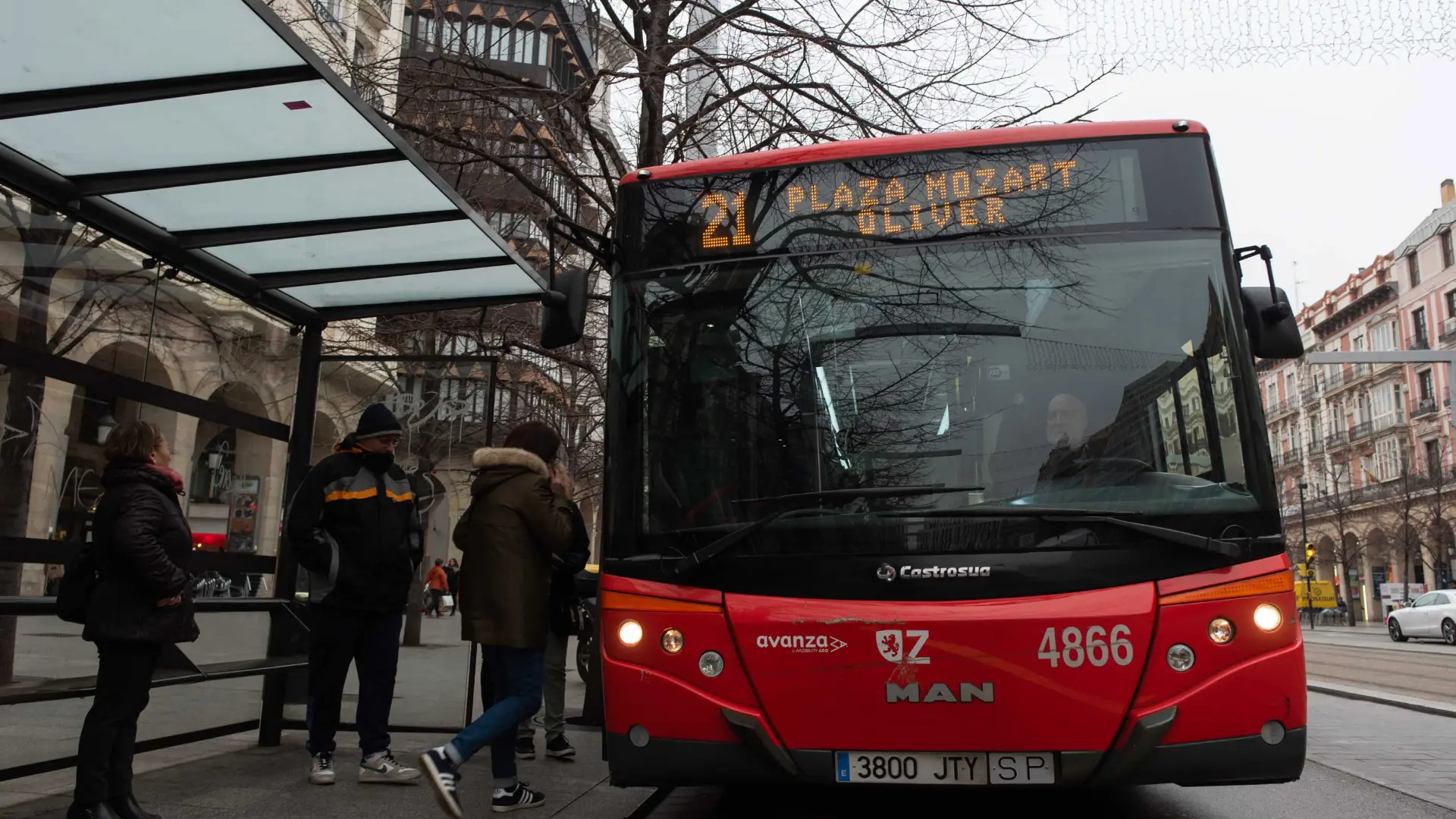 Nuevo recorrido de la línea 21 de autobús en Zaragoza: las calles por las que pasa ahora