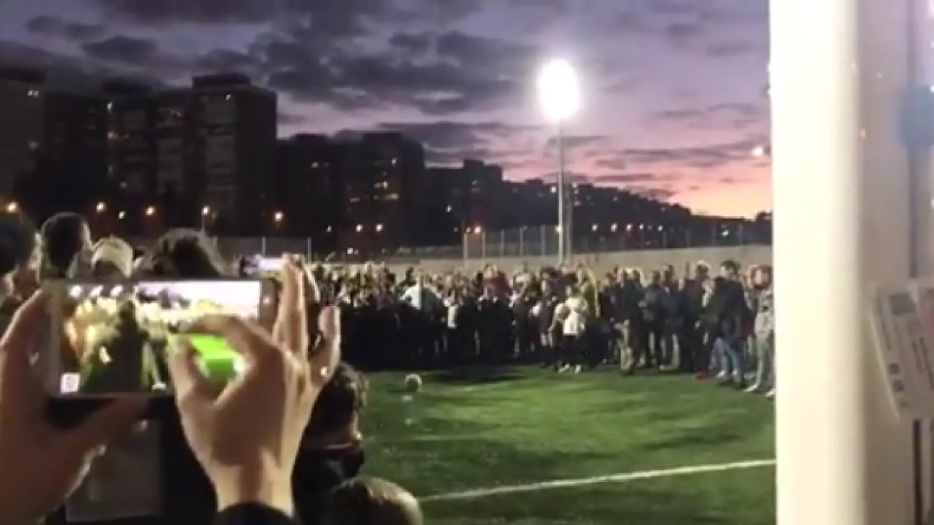 Los memes del alcalde de Madrid, Martínez-Almeida, tras su balonazo a ...