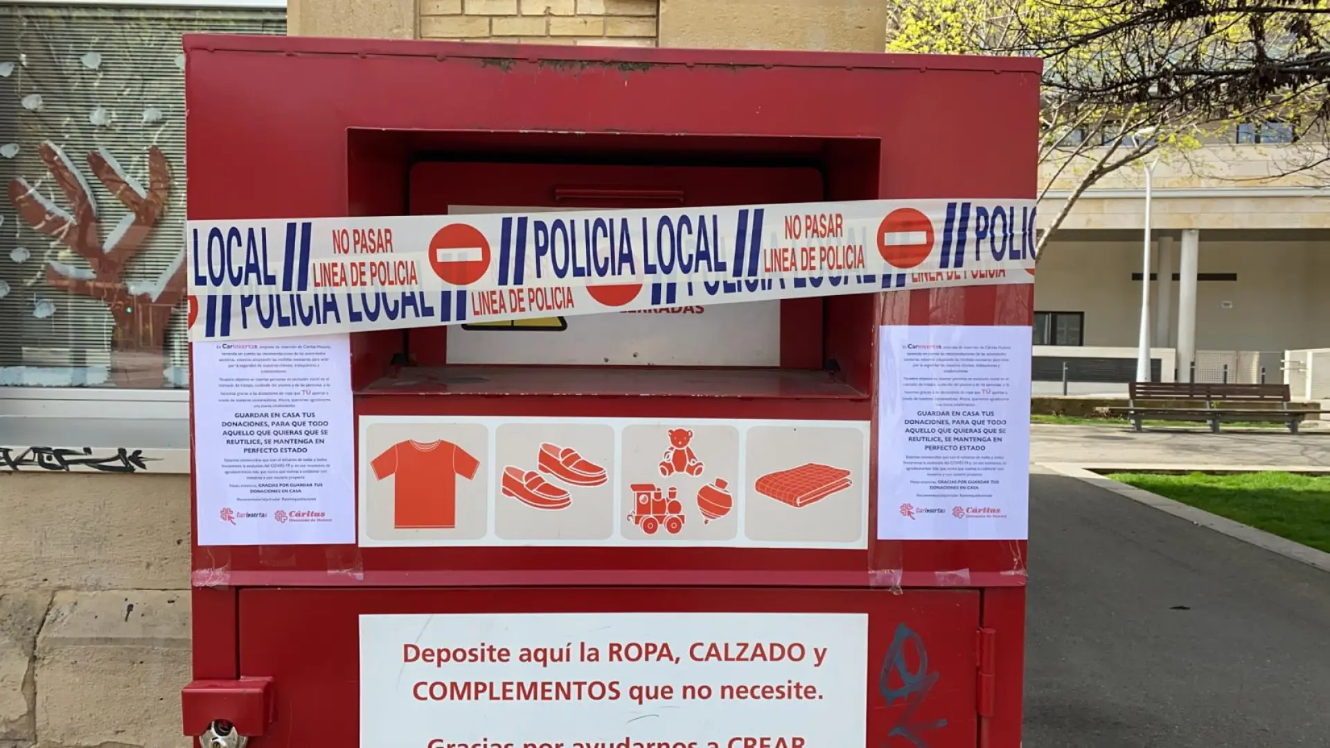 Cáritas retoma este lunes la recogida de ropa usada en Zaragoza