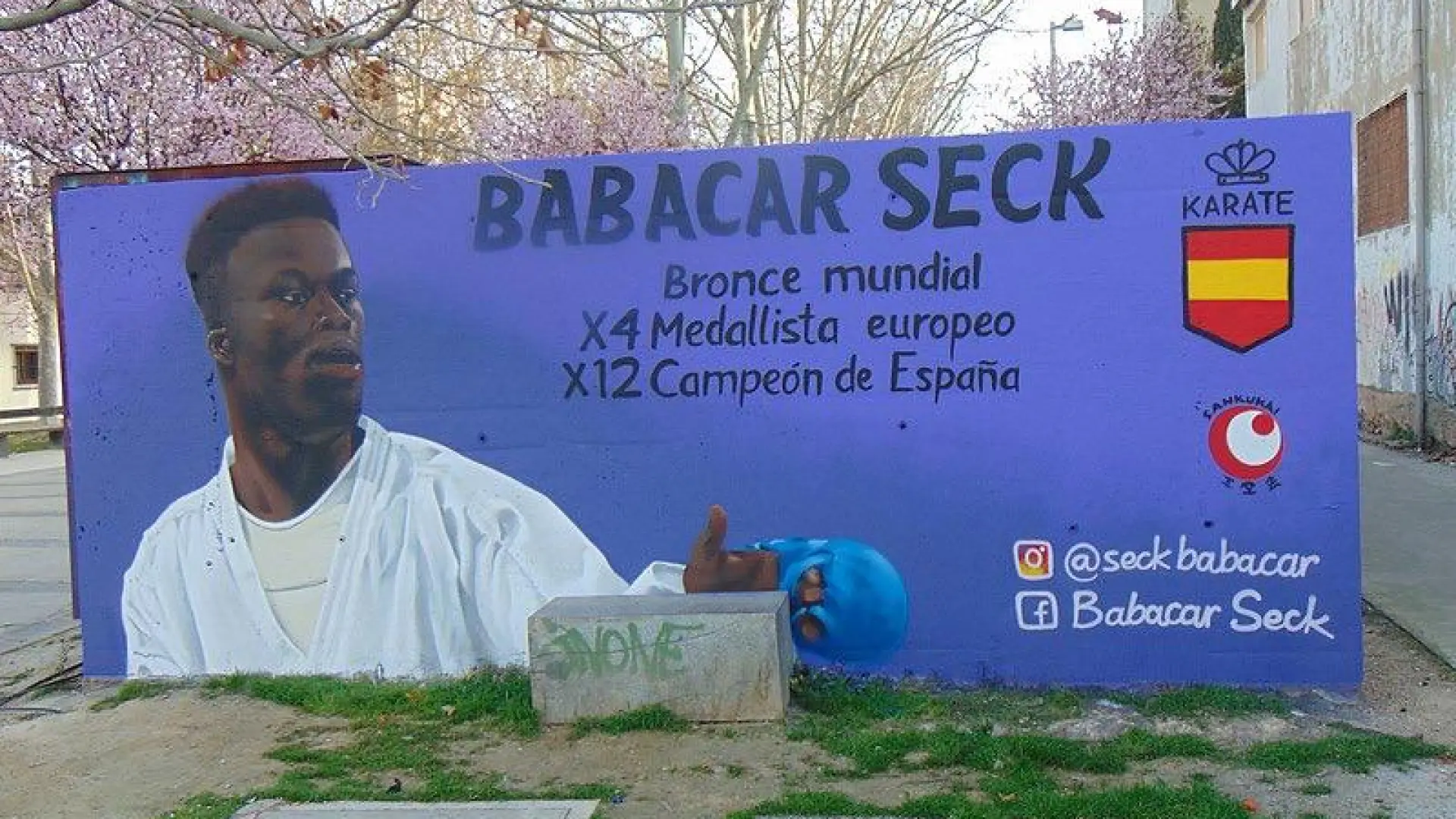 El karateca aragonés Babacar Seck denunciará las pintadas racistas en ...
