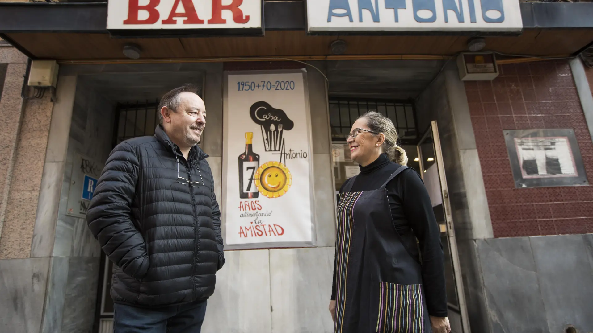 Bar Antonio de Zaragoza cuelga el cartel de jubilación