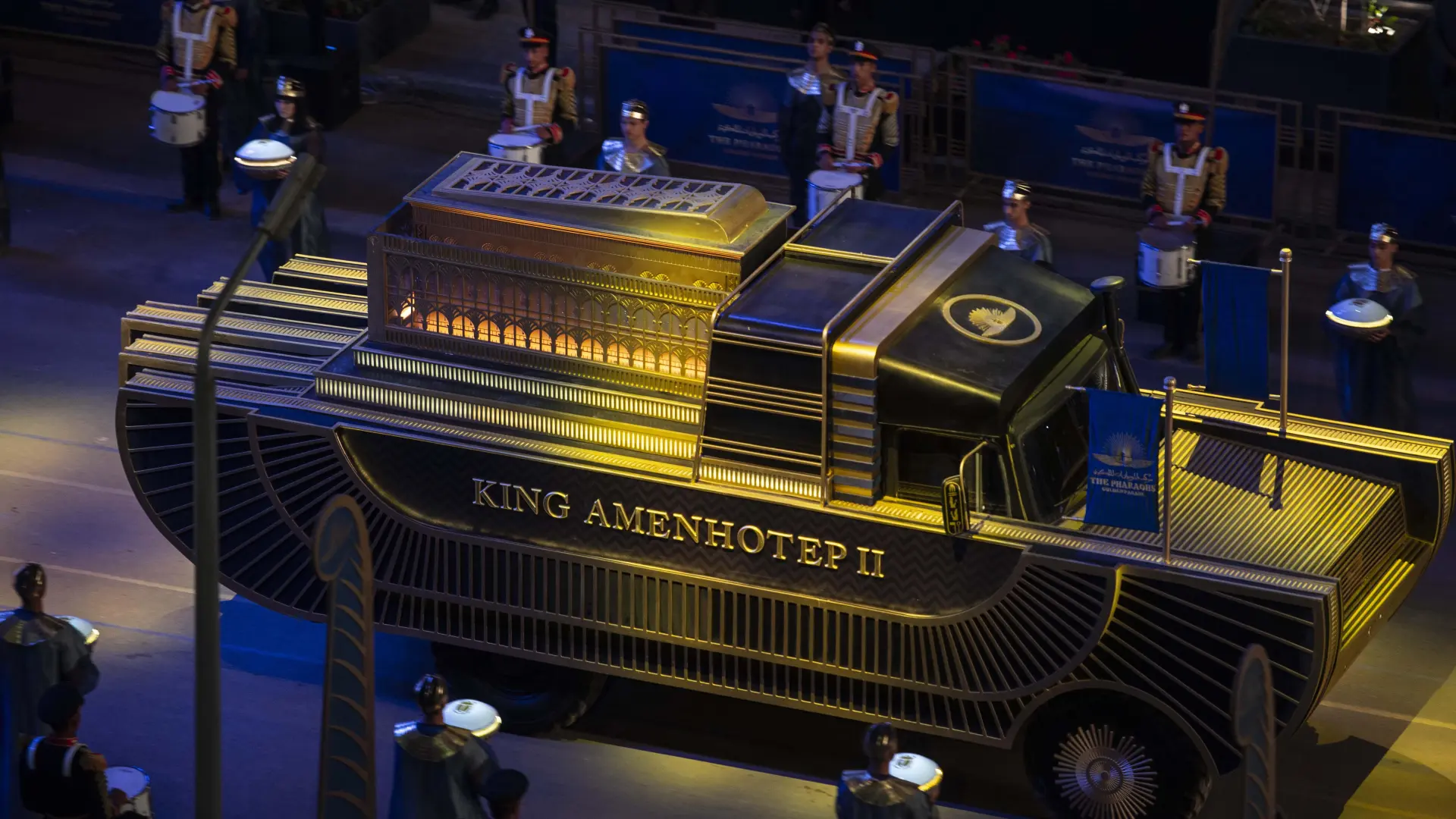 22 momias de faraones y reinas recorren las calles de El Cairo | Imágenes