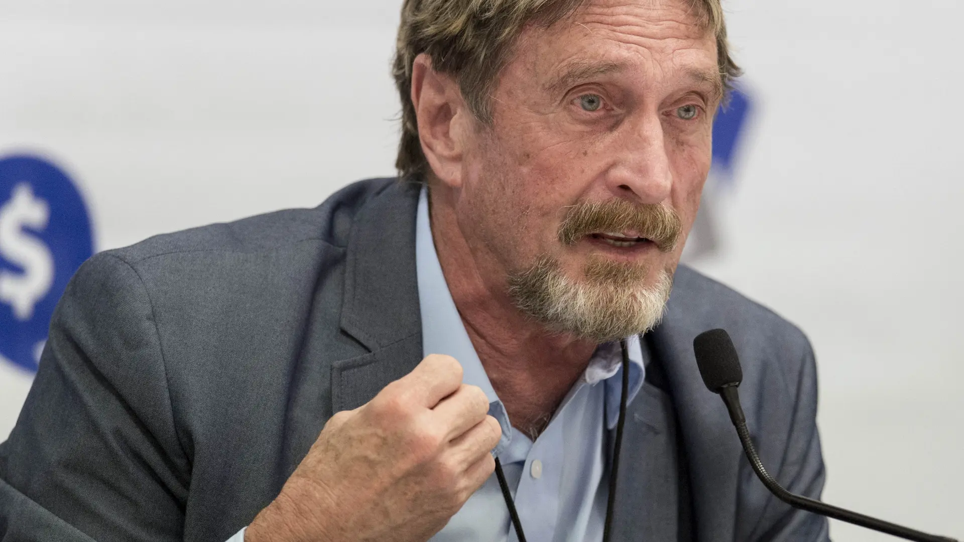 El cadáver de McAfee sigue en Barcelona siete meses después de su muerte