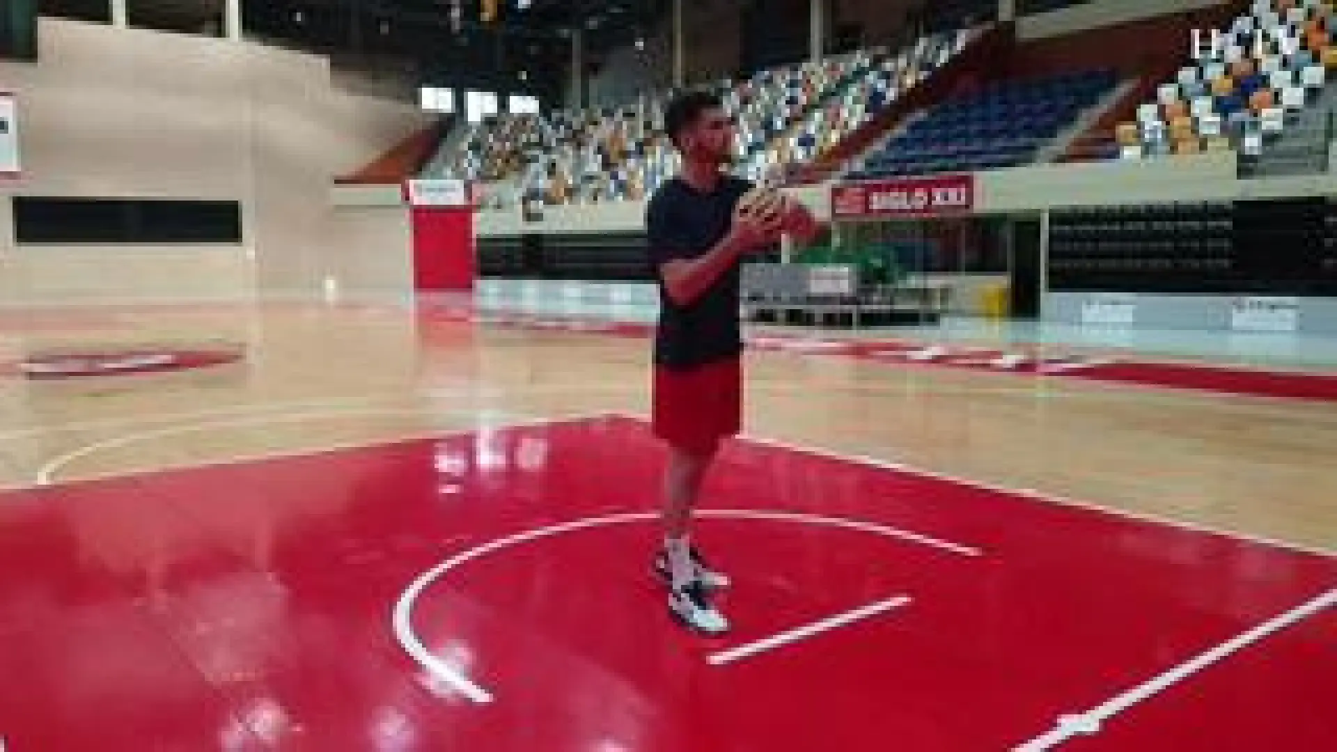 Vídeo del jugador de balonmano del Bada Huesca, Álvaro del Valle