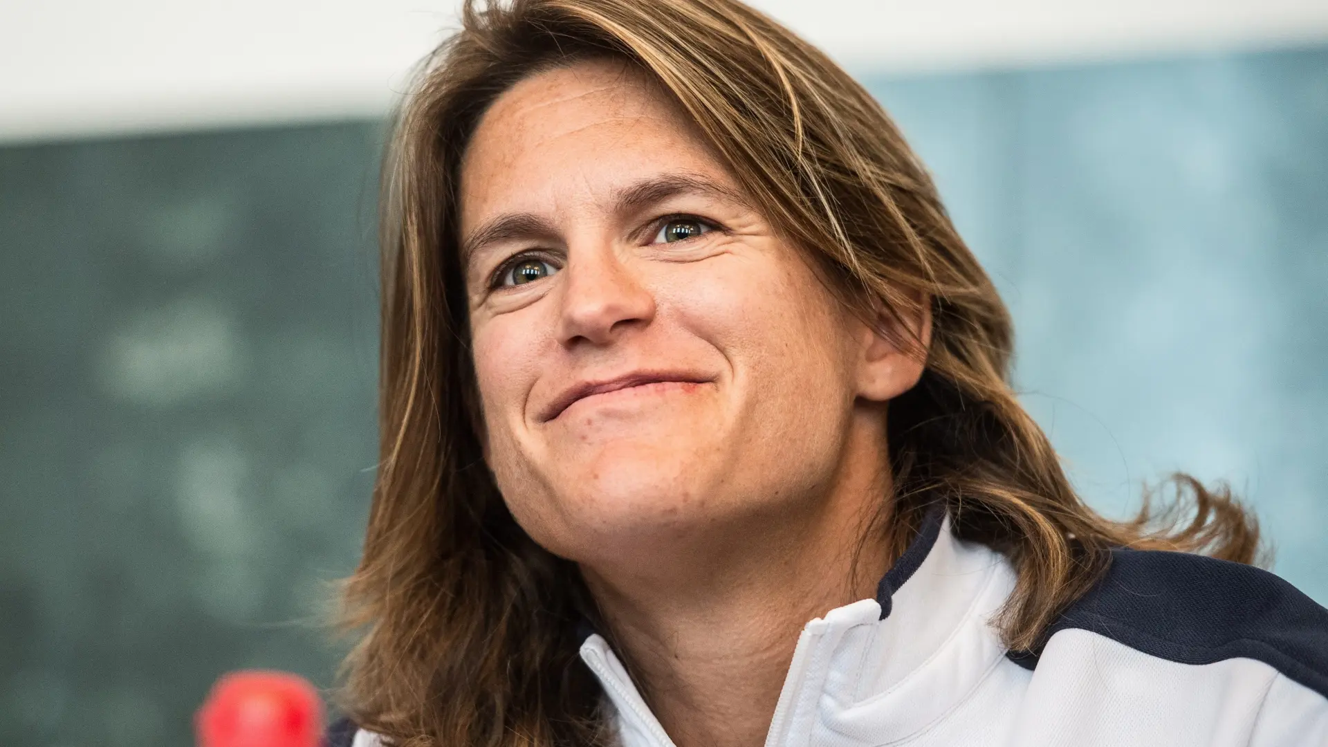 Amélie Mauresmo, primera mujer que asume la dirección de Roland Garros