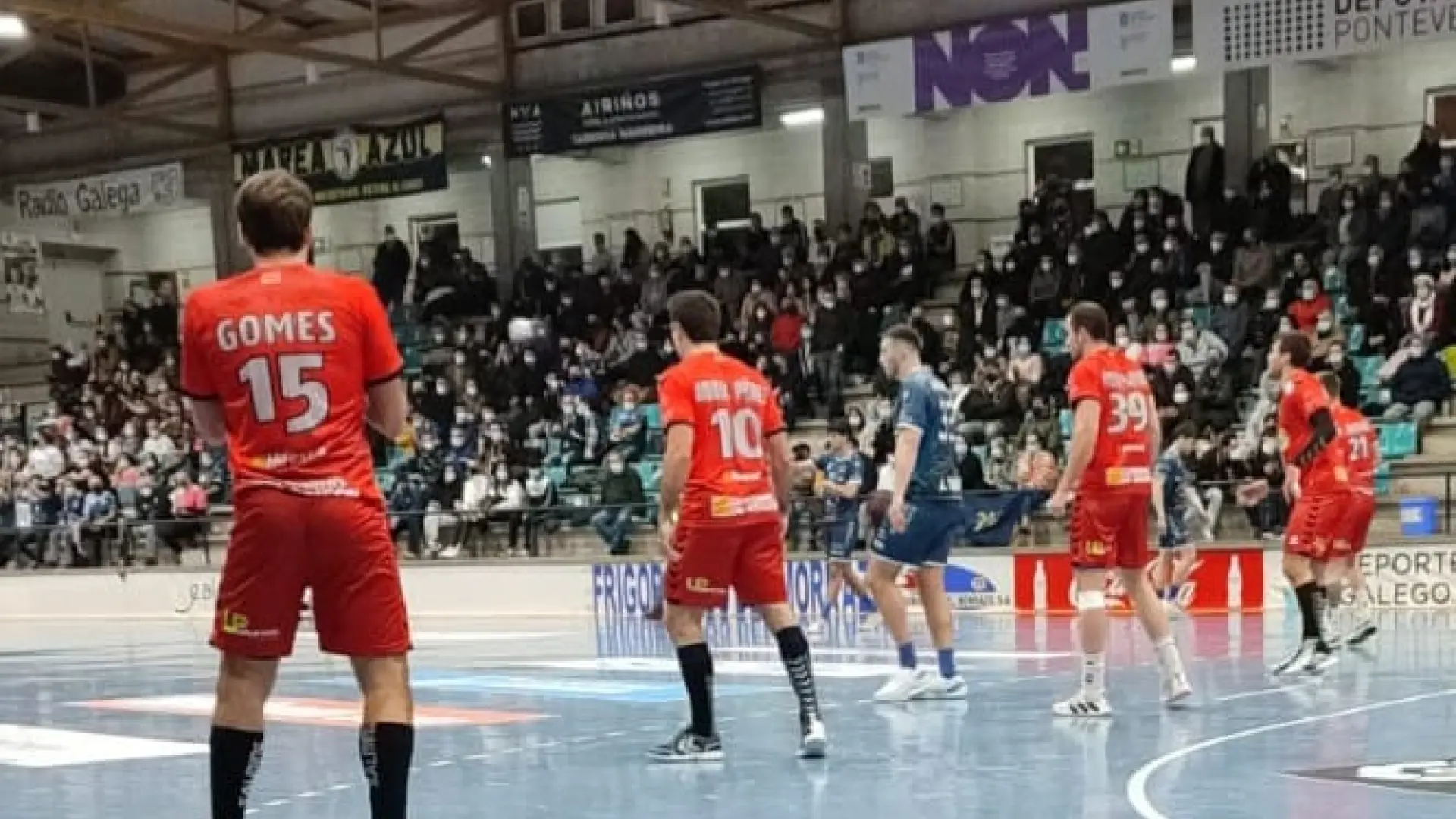 El Bada se cae de la Copa a pesar de su reacción final