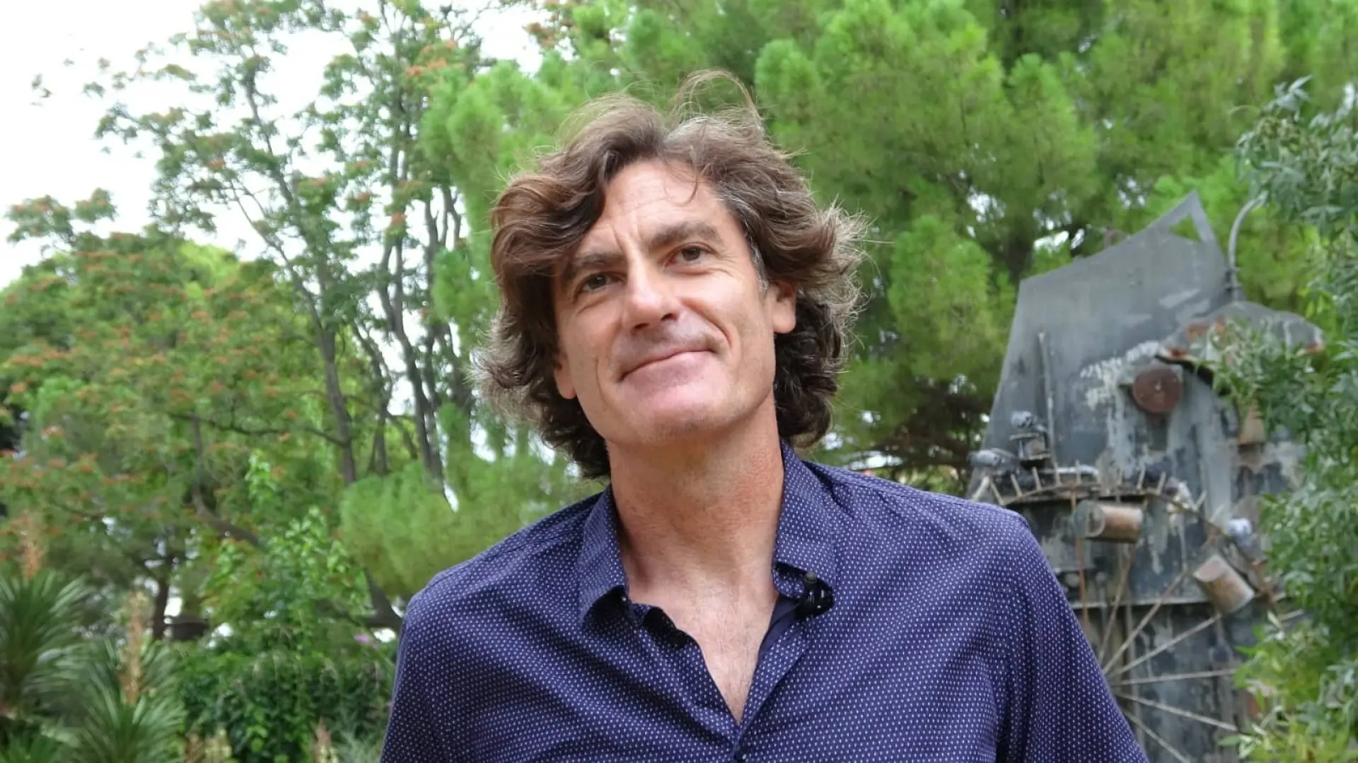 Juan Leyva afronta los temas esenciales de la vida en dos cuadernos ...