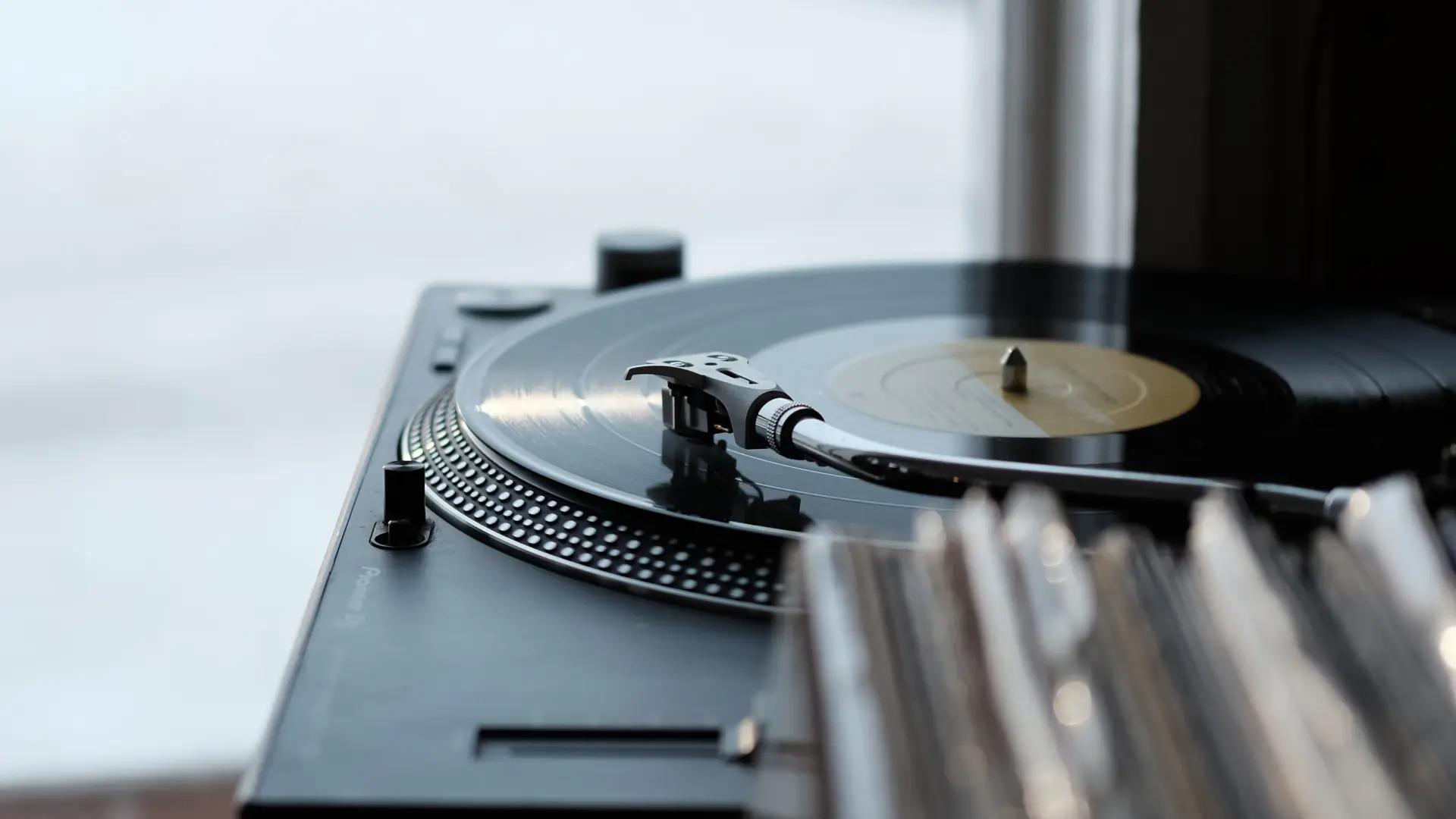 La vuelta al vinilo ¿postureo o salvavidas de la música en formato físico?