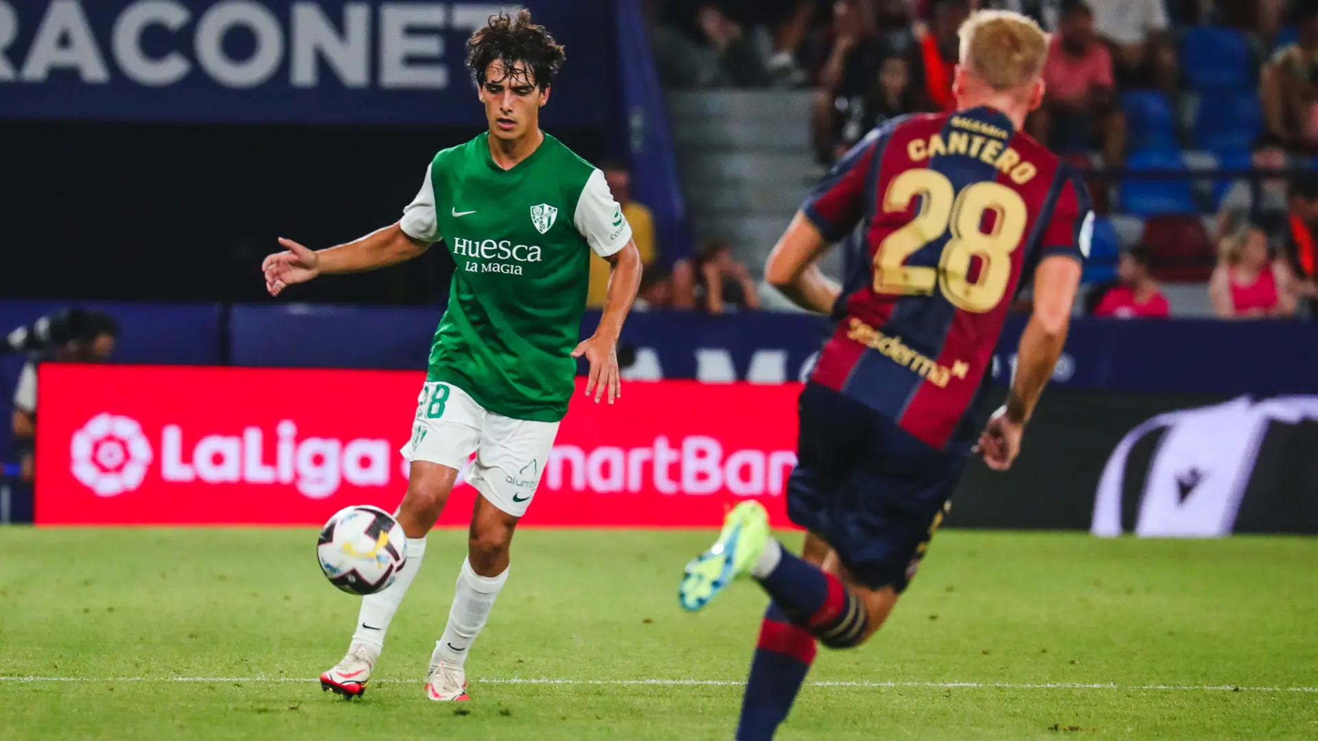 La SD Huesca confirma la marcha de Hugo Anglada al filial del Girona