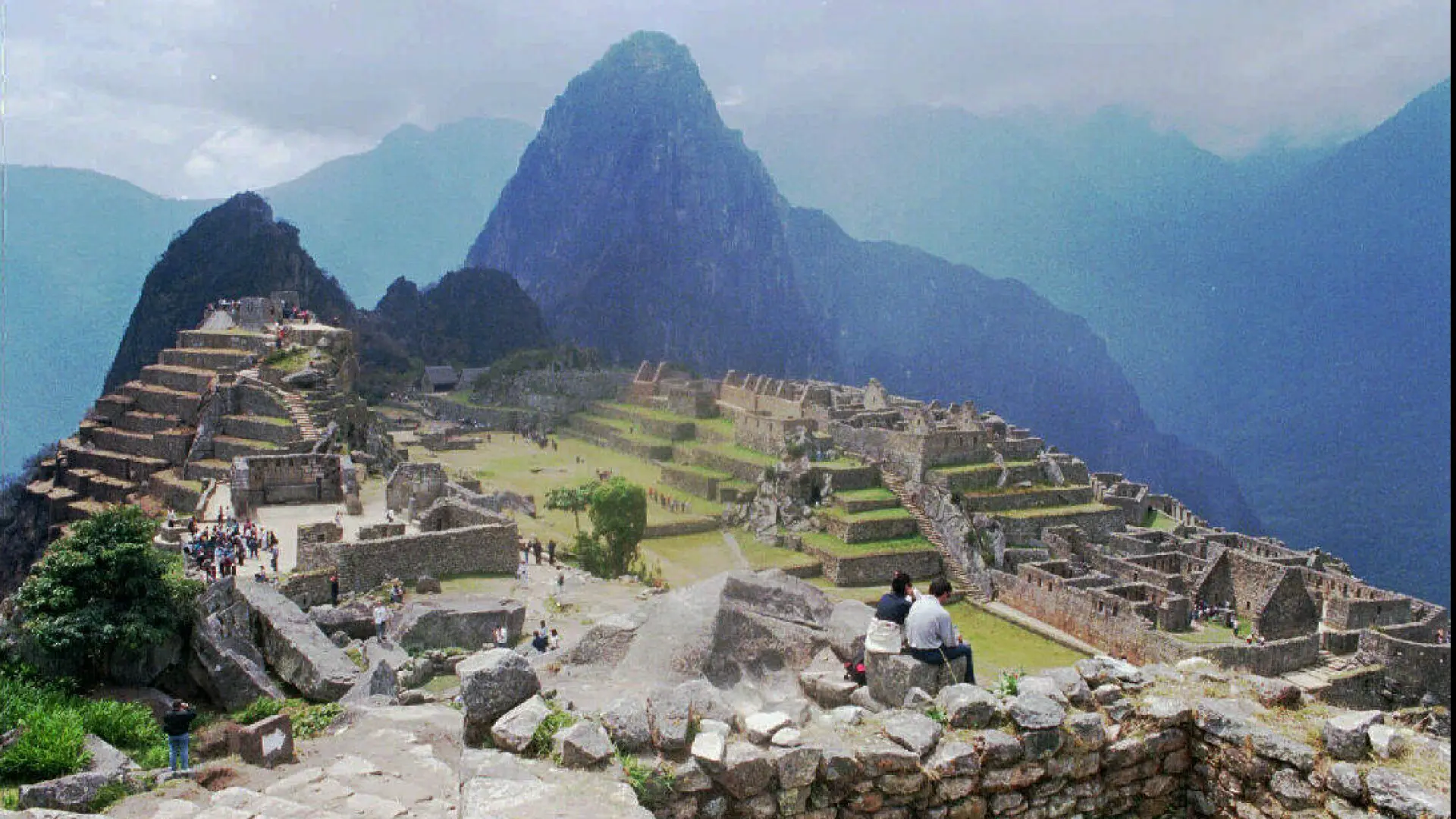 Aparece la placa de oro perdida que declaró Machu Picchu como maravilla ...