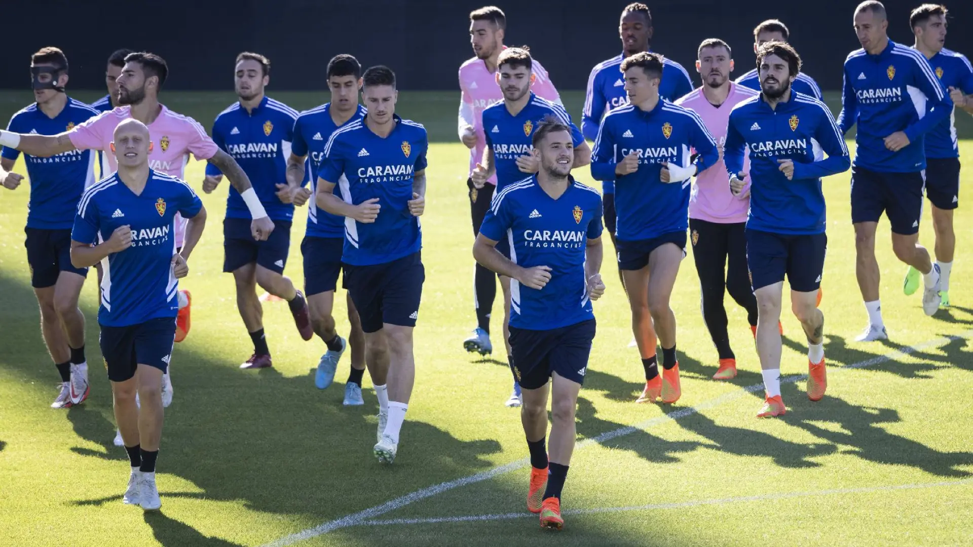 Más de la mitad de la plantilla del Real Zaragoza rechaza rebajarse el ...