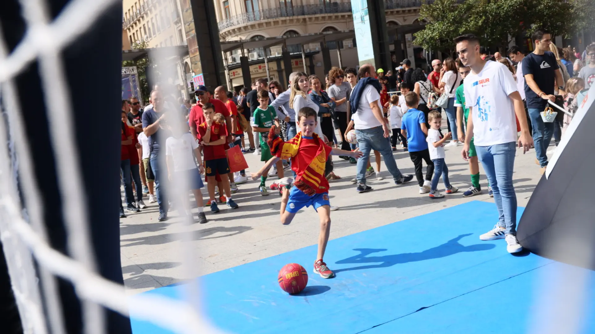 Ambiente en la Fan Zone de la selección española | Imágenes