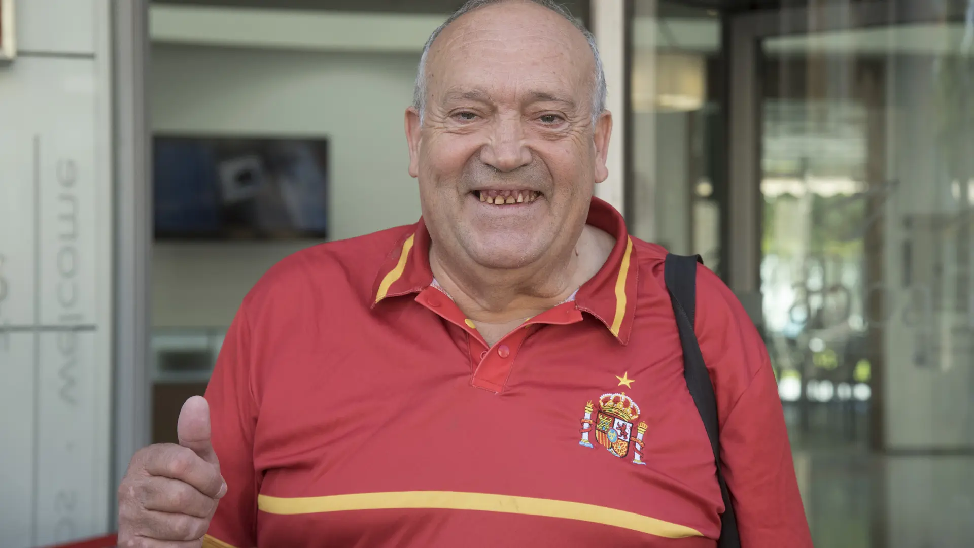 Muere Manolo el del Bombo, "el mayor referente de todas las aficiones ...