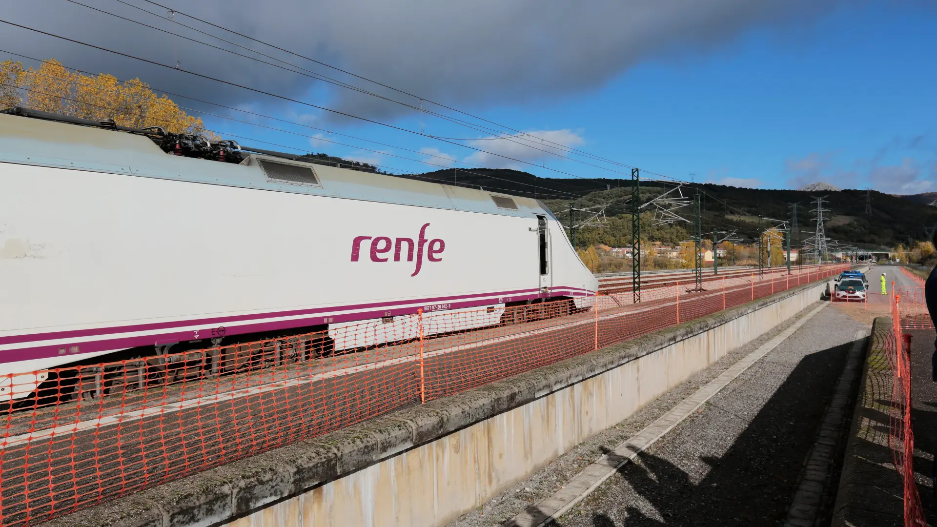Renfe ahorrará unos 30 millones de euros anuales por el nuevo compromiso de puntualidad