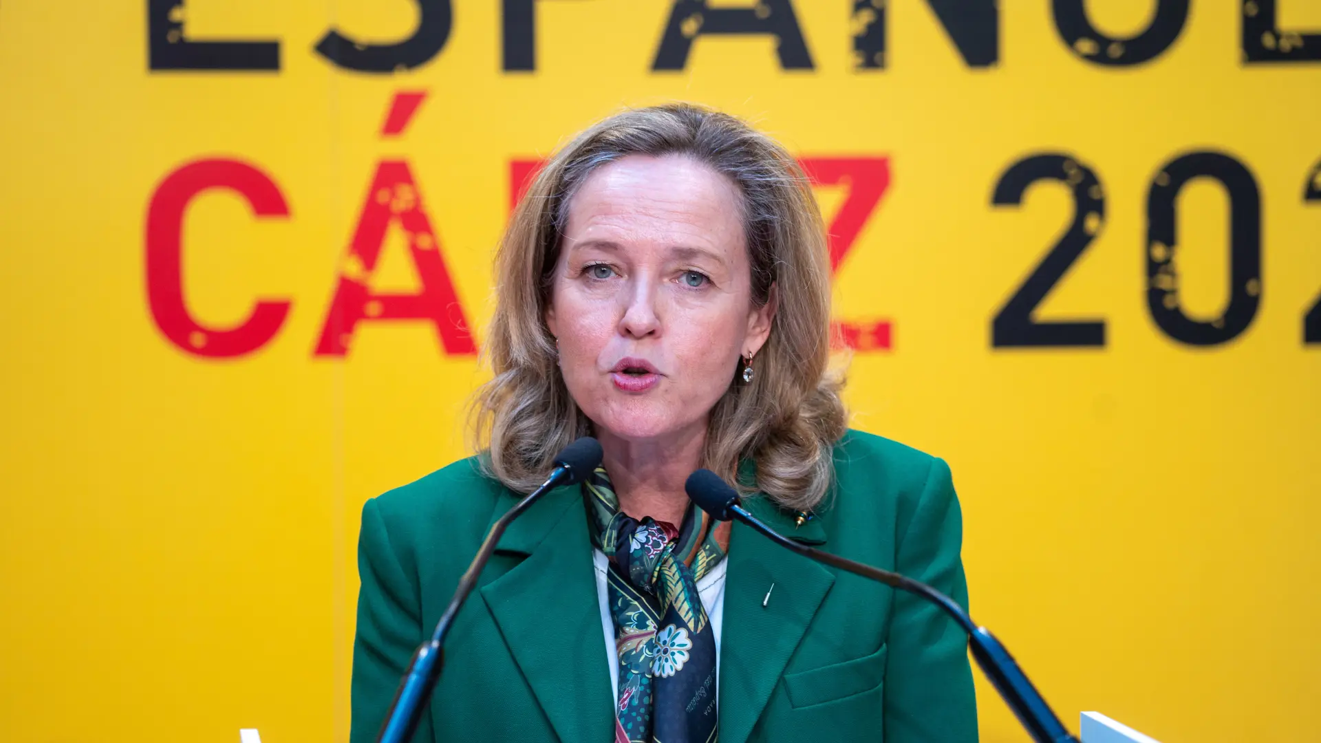 Nadia Calviño dialoga con el primer avatar 'académico' de la Lengua ...