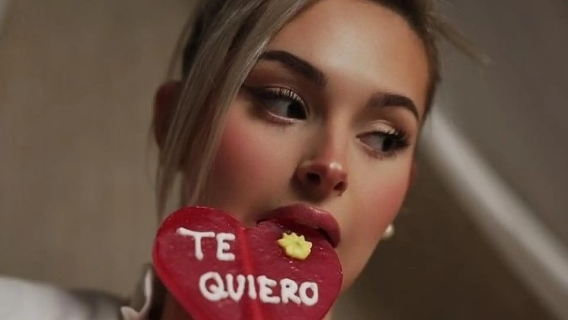 La cantante e influencer Nawi debuta en Zaragoza con una actuación en ...