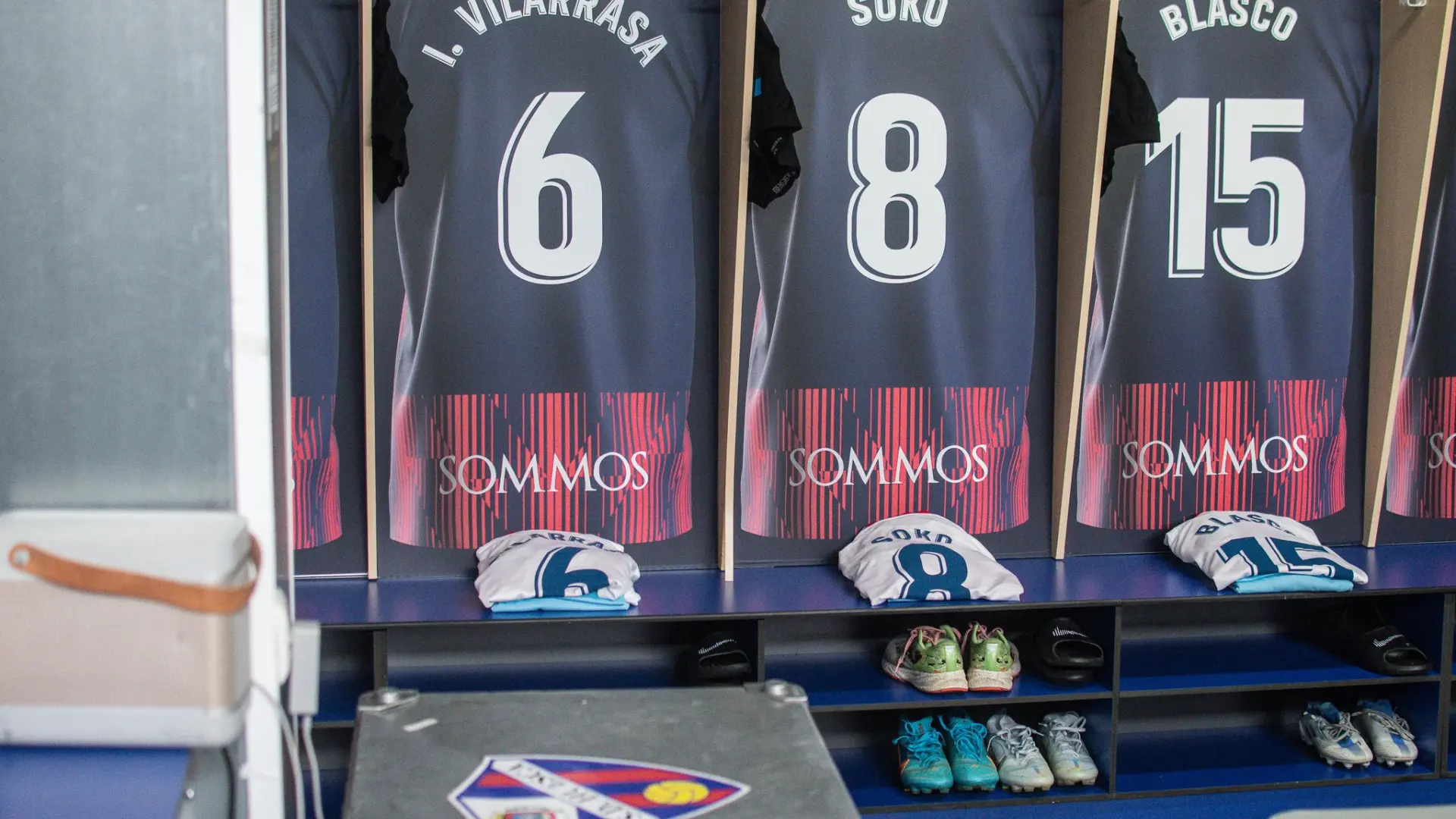 Juan Carlos y Obeng serán los delanteros del Huesca ante el Tenerife