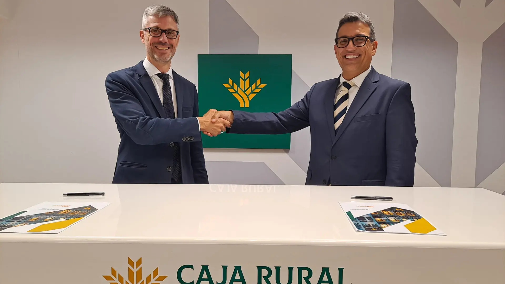 Caja Rural de Aragón impulsa la digitalización del campo con una app ...