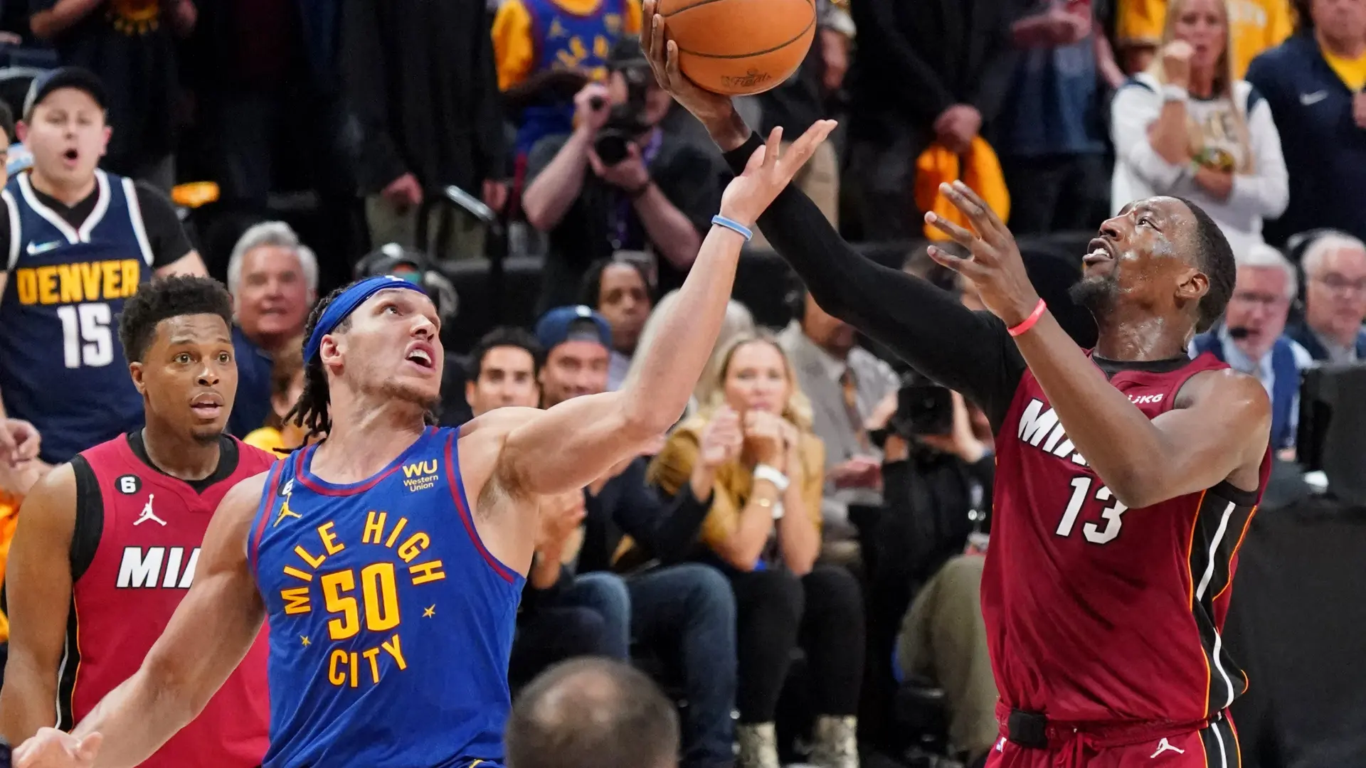 Nugetts Denver sacude a Miami Heat y toma ventaja en las Finales de la NBA