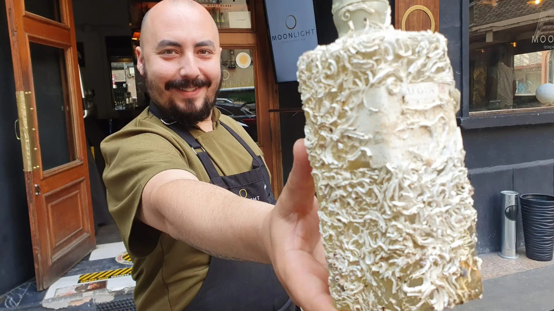 La primera ginebra submarina del mundo es de Aragón