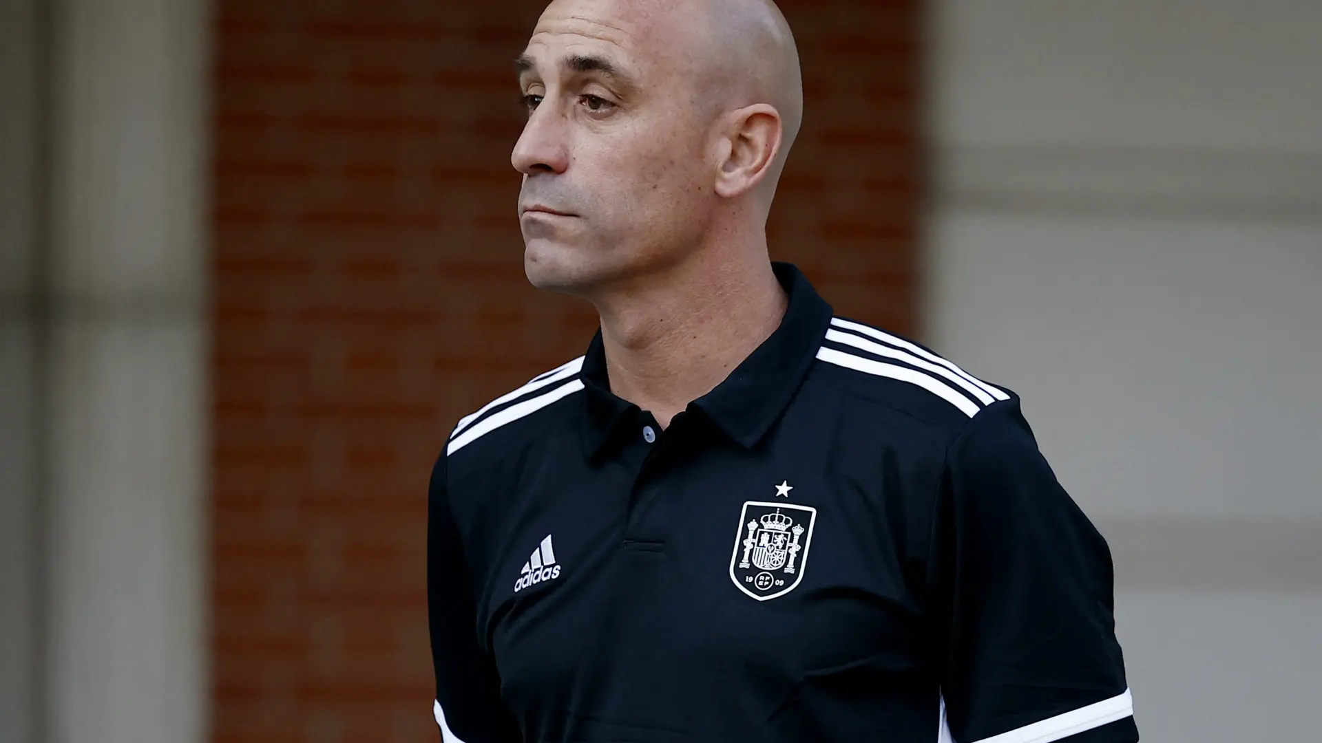 Luis Rubiales Presenta Su Dimisión Tras La Polémica Por El Beso A Jenni