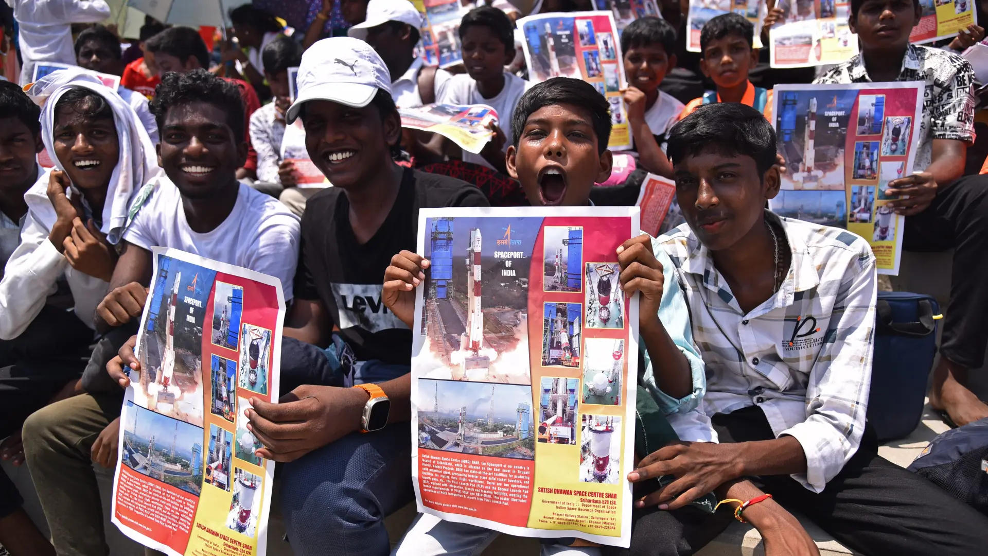 La India lanza con éxito su primera misión espacial para estudiar el Sol