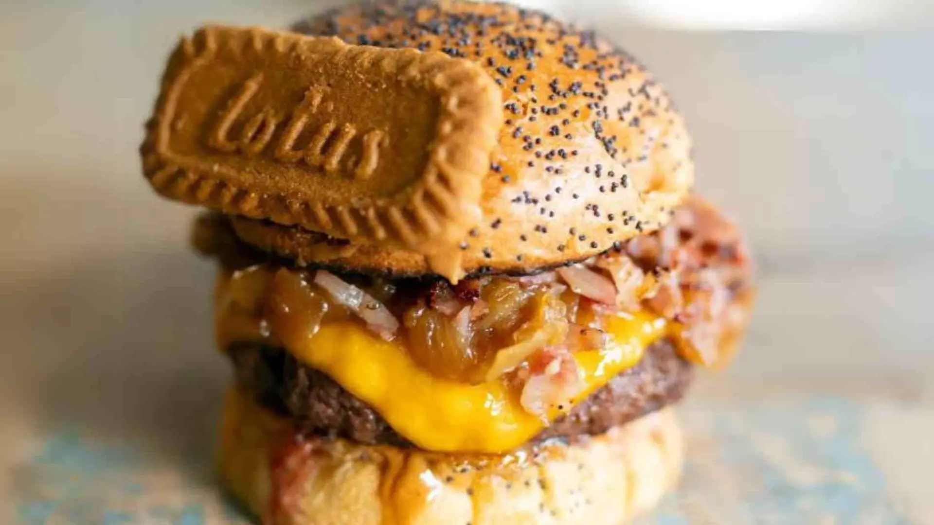 Abre en Zaragoza la hamburguesería que arrasa en Madrid