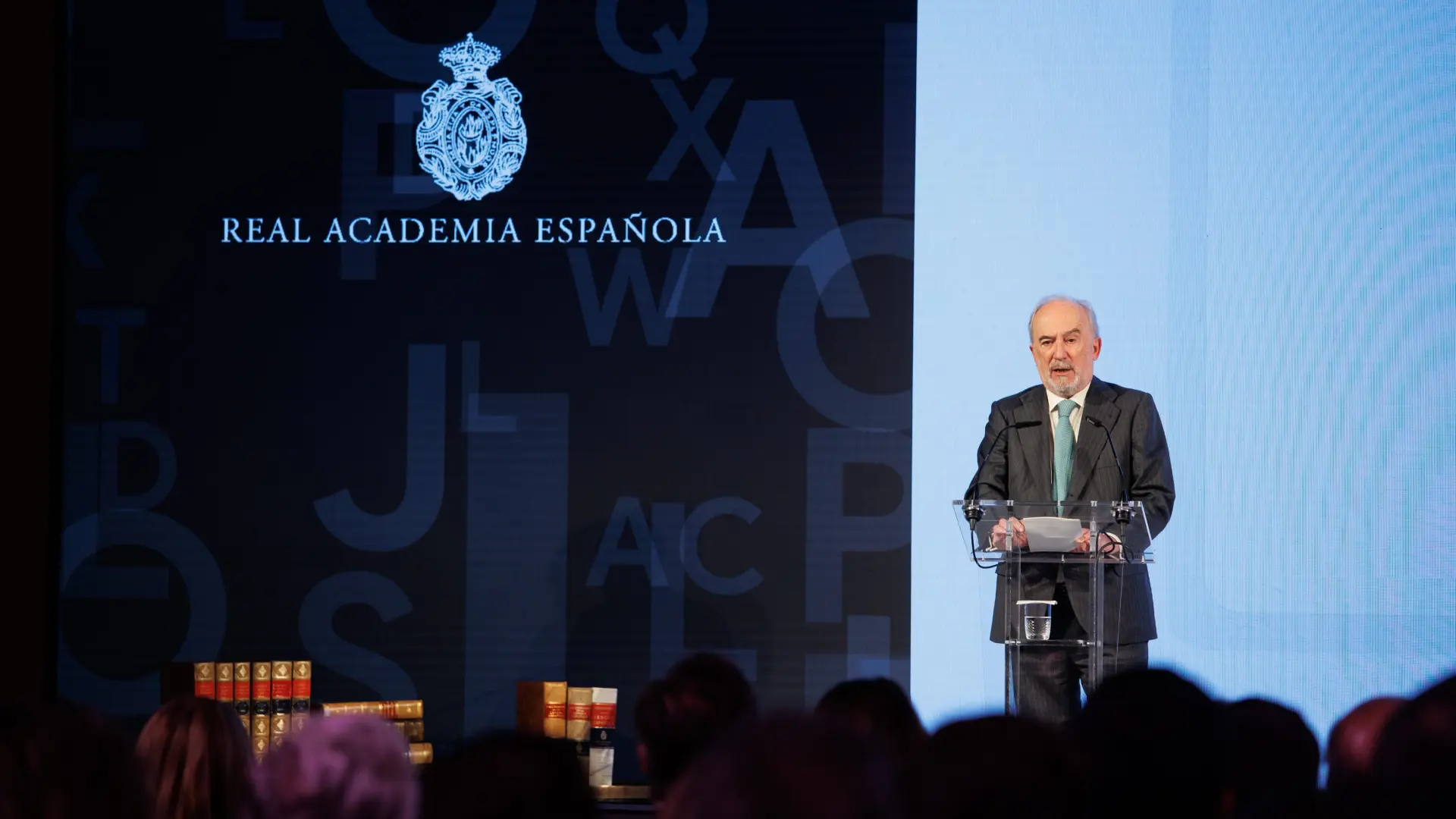 La RAE pondrá a disposición de los usuarios un corrector del español con IA