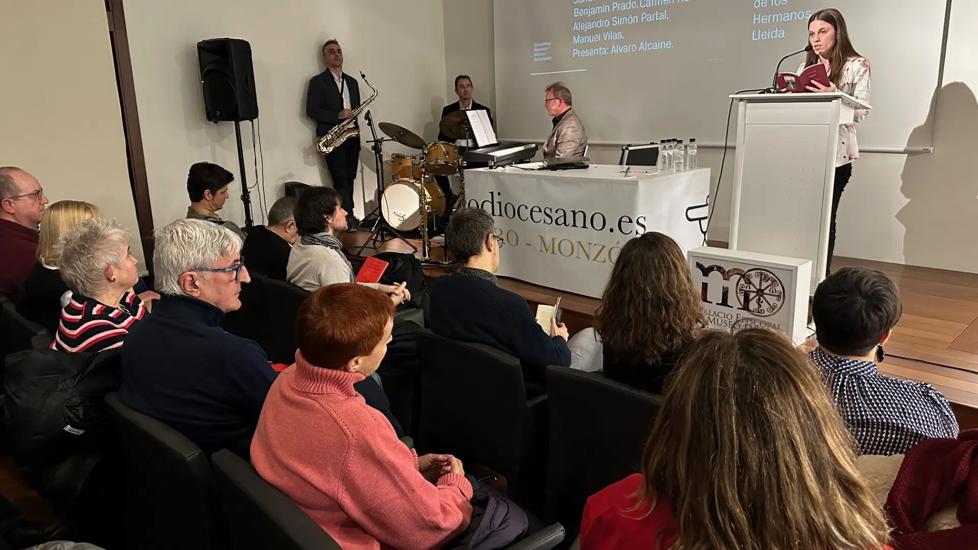 Barbastro se llena de literatura para todos los públicos en la jornada más intensa de Barbitania