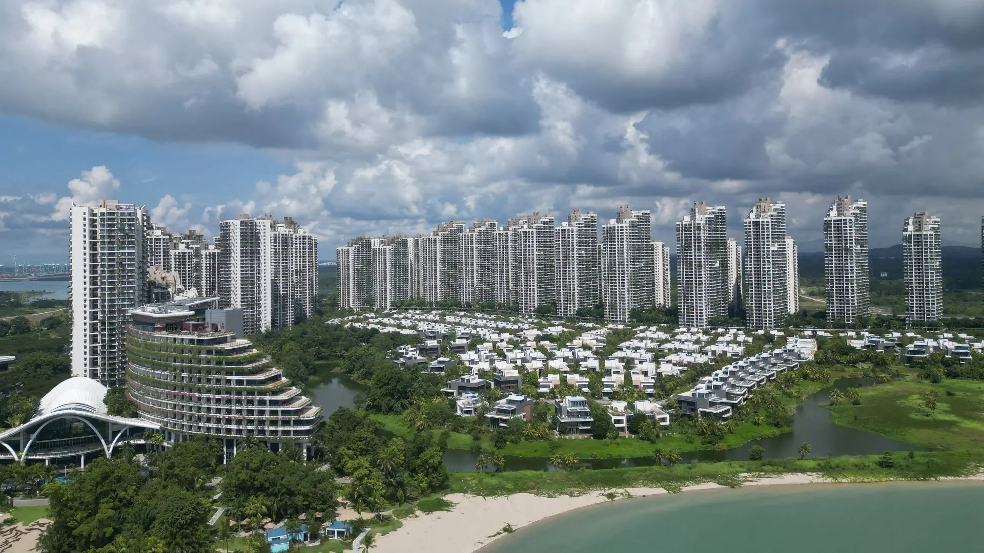 Así es Forest City, la increíble ciudad fantasma que la crisis inmobiliaria china dejó en Malasia