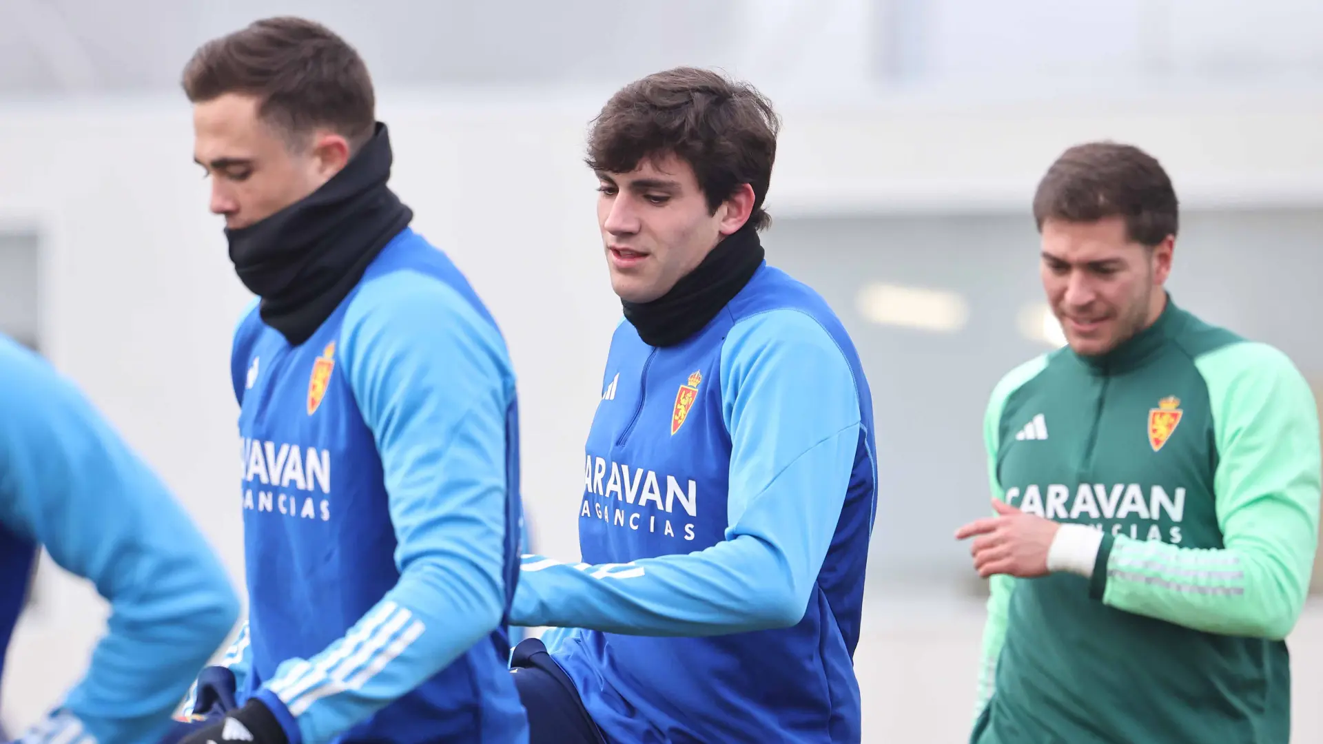 El Zaragoza vuelve a los entrenamientos con Iván Azón, pero sin ...