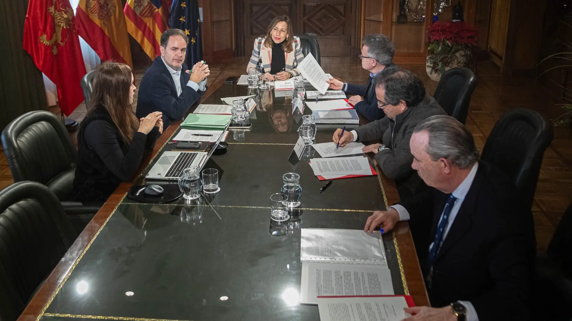 Chueca preside la primera reunión de la sociedad que impulsará la construcción de la nueva Romareda