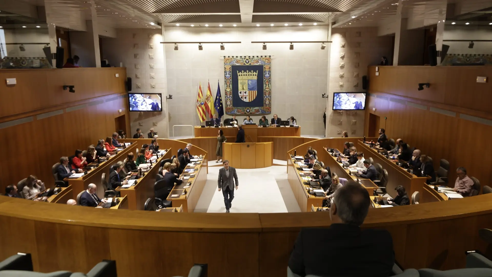 El Gobierno PP-Vox deroga la ley de Memoria Democrática de Aragón entre ...