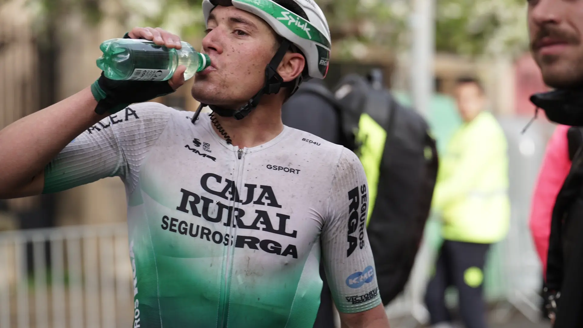 El ciclista aragonés Fernando Barceló continuará un año más en el Caja ...